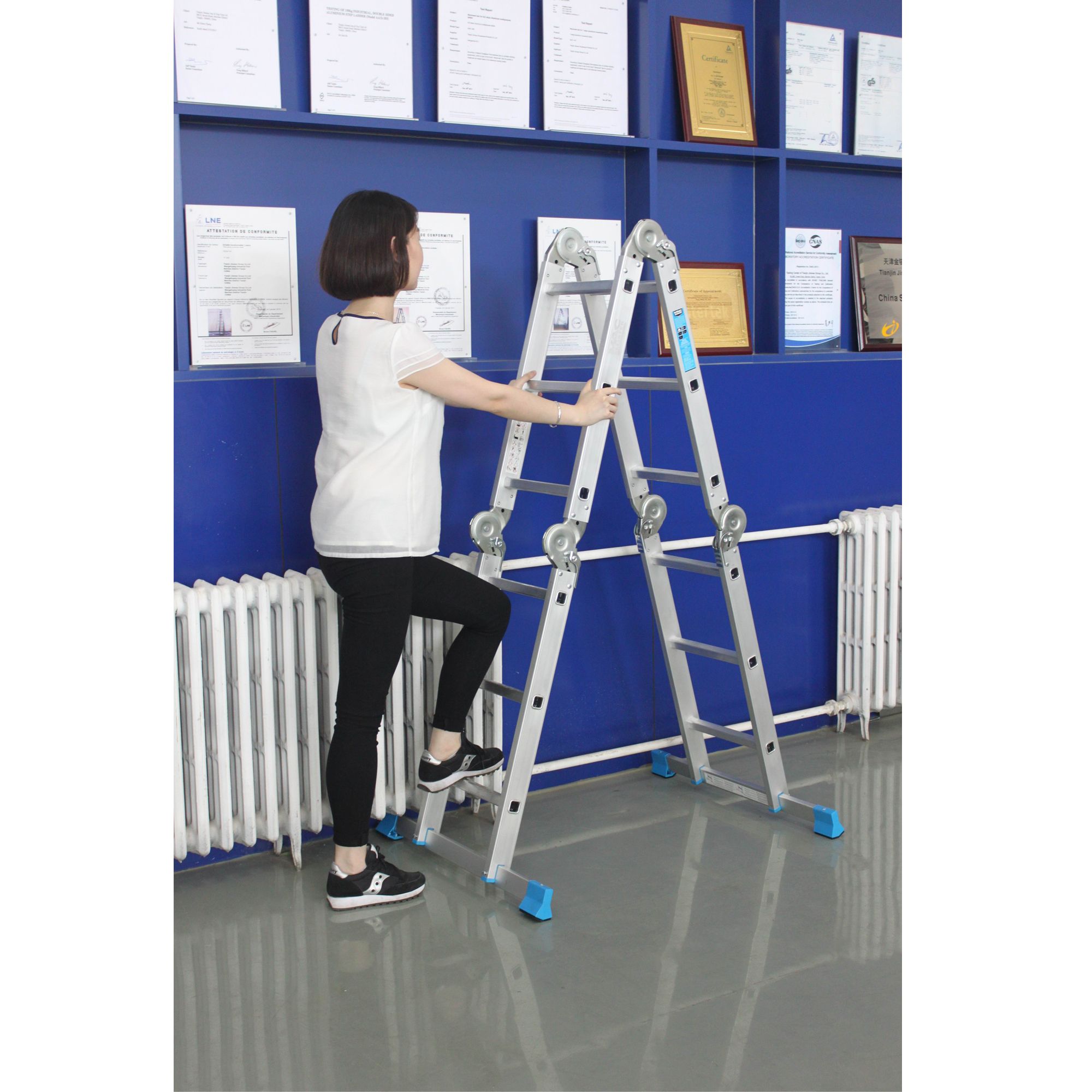 Mac Allister 3-way 3.3m Aluminium Ladder