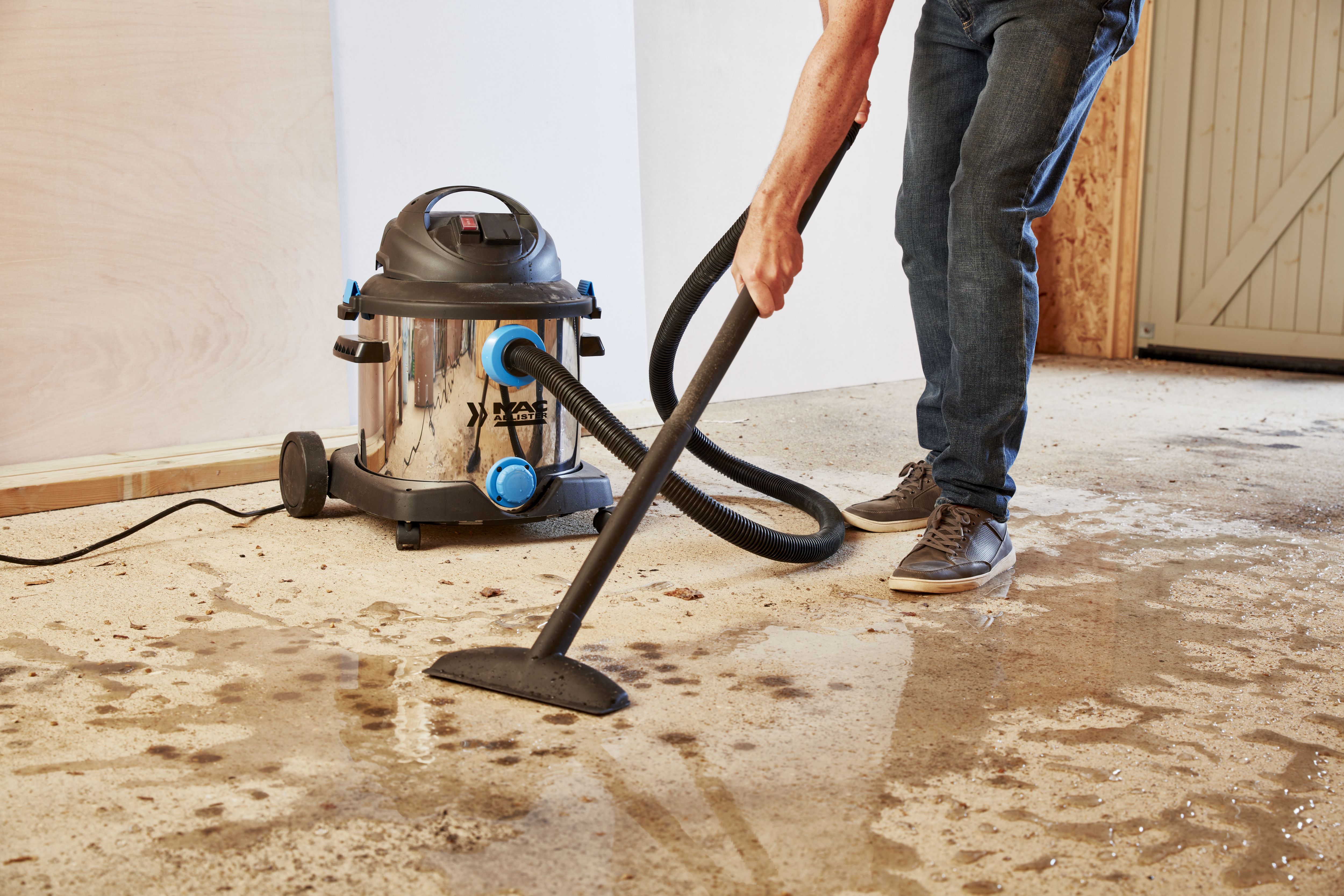 Mac Allister MWDV40L Corded Wet & dry vacuum, 30L