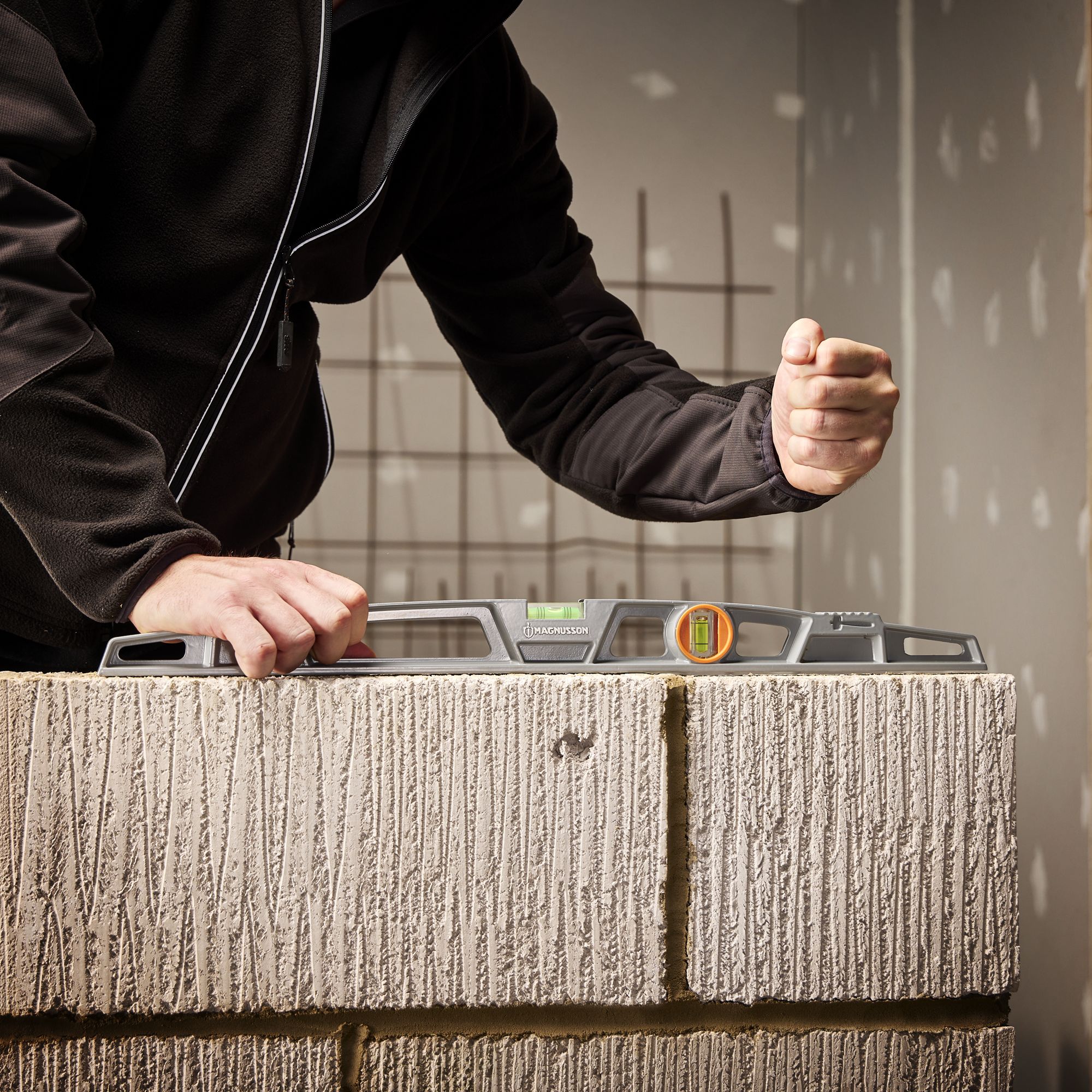 Magnusson 600mm Aluminium Bridge Spirit level