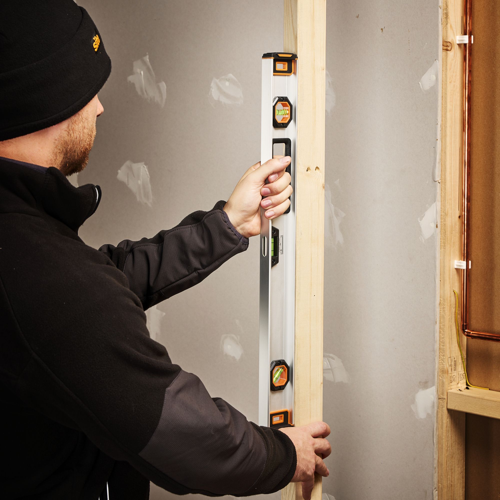 Magnusson 600mm Black & orange Aluminium Spirit level