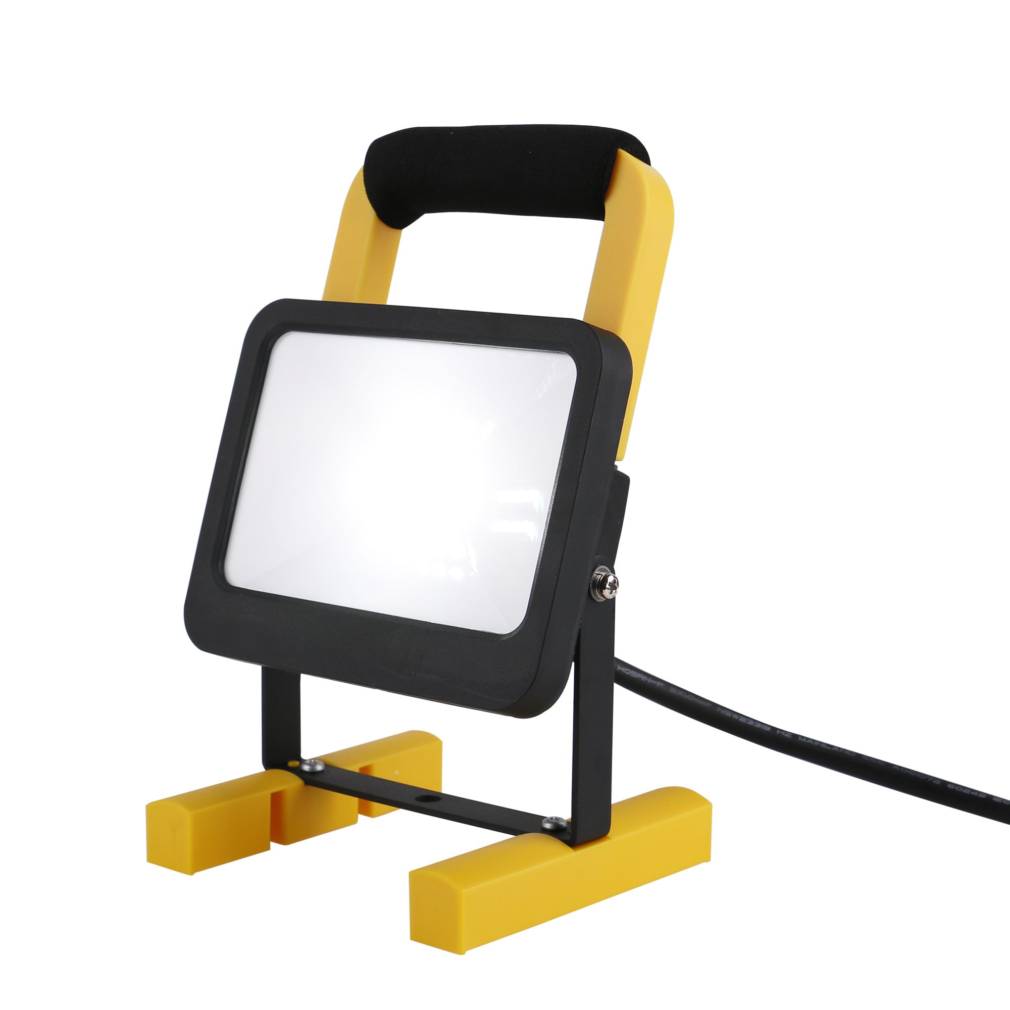 Mains-powered LED Work light 220-240V 700lm | DIY at B&Q
