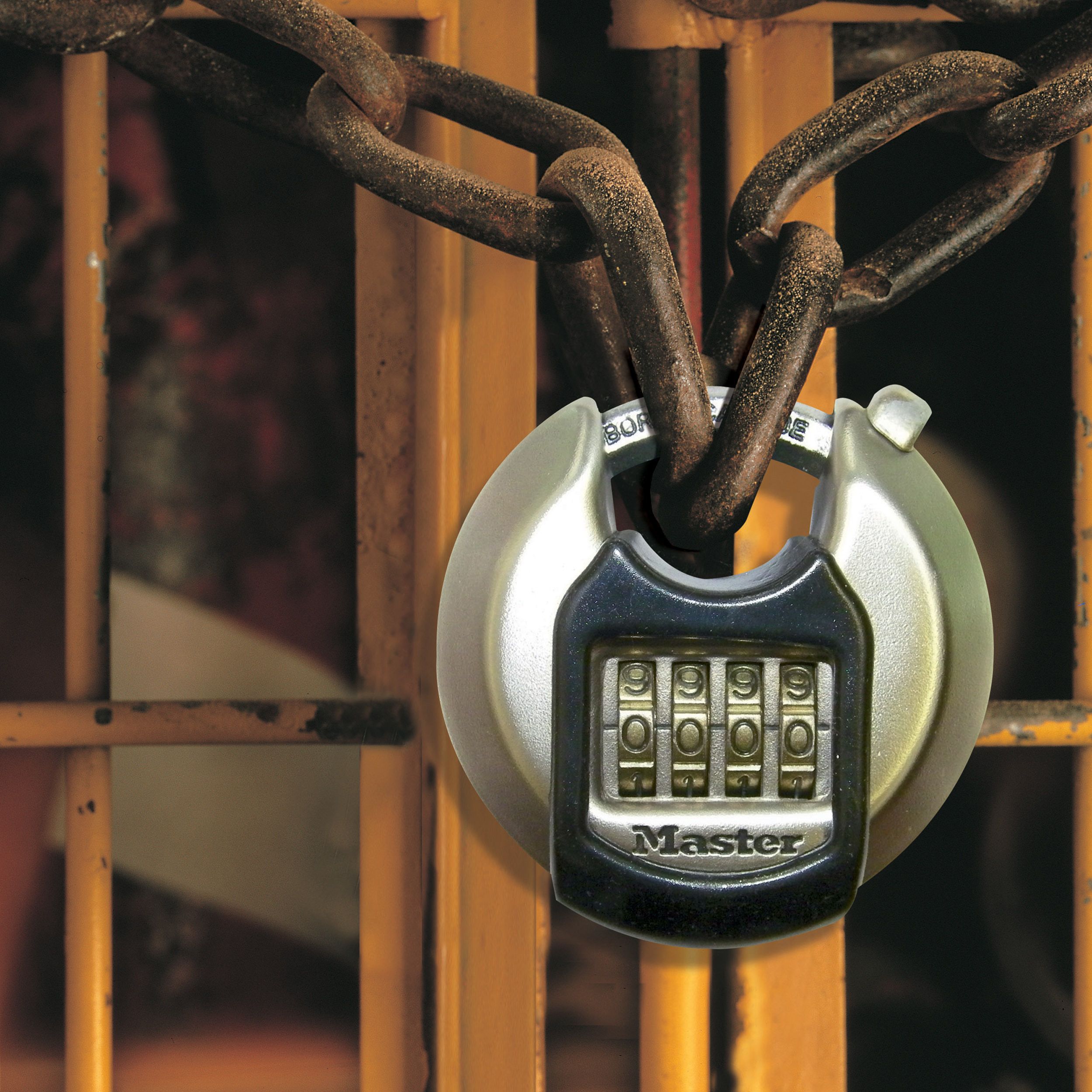 Master Lock Weather tough Metallic Stainless steel Combination Padlock ...