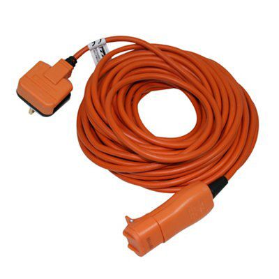 Masterplug 1 socket 10A Orange Extension lead, 15m | DIY at B&Q