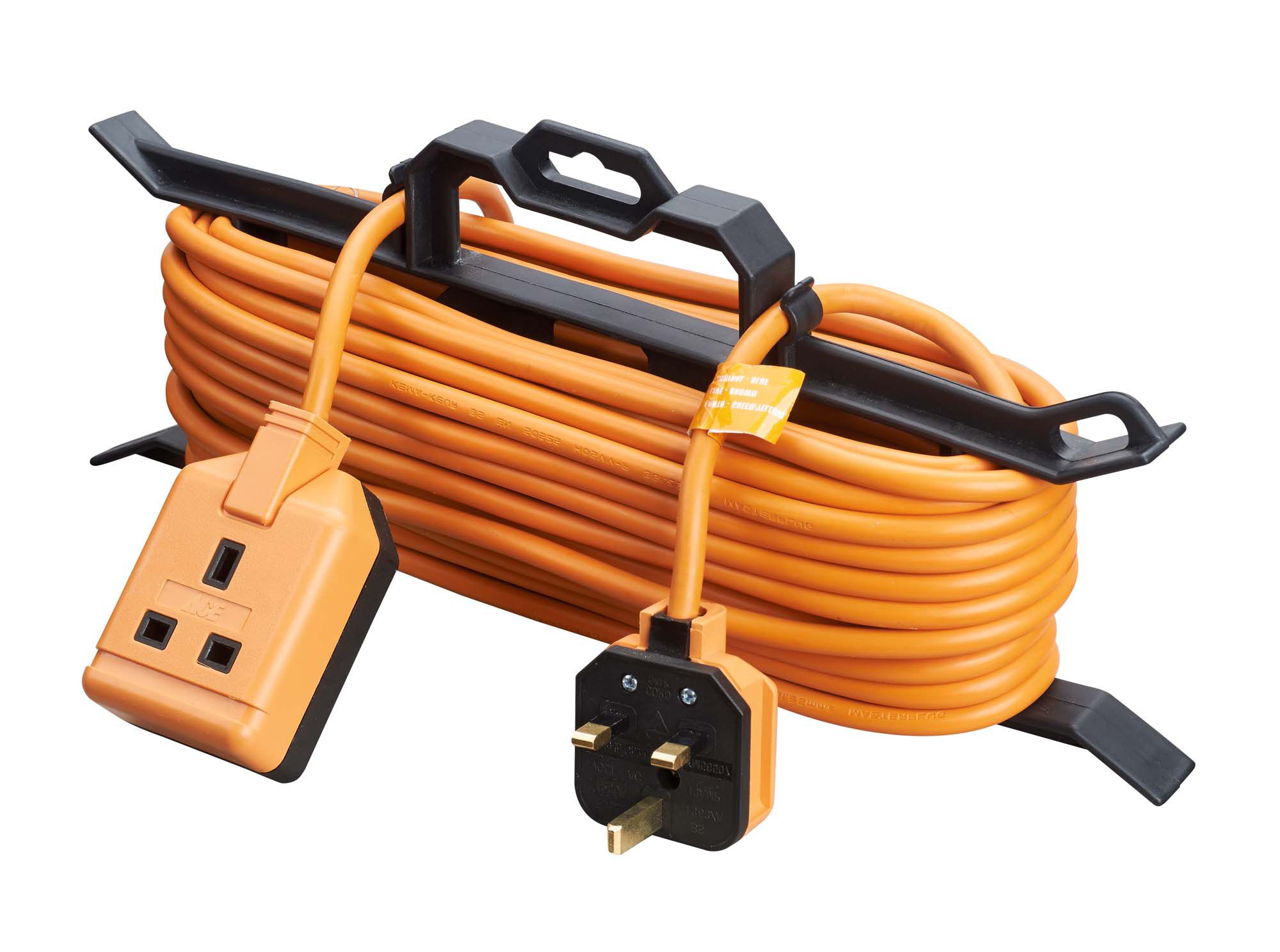 Masterplug 1 socket Orange Extension lead, 15m | DIY at B&Q
