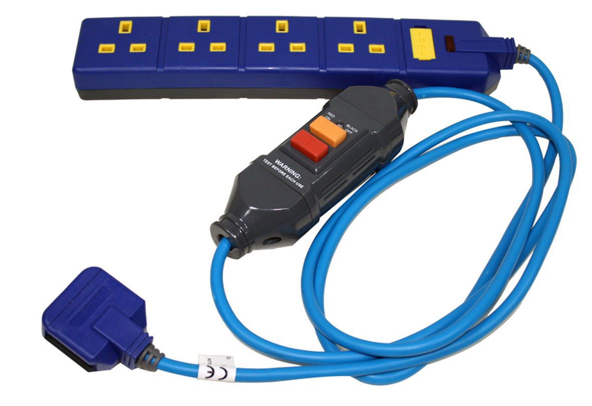 Masterplug 4 socket 13A Blue Extension lead, 2m | DIY at B&Q