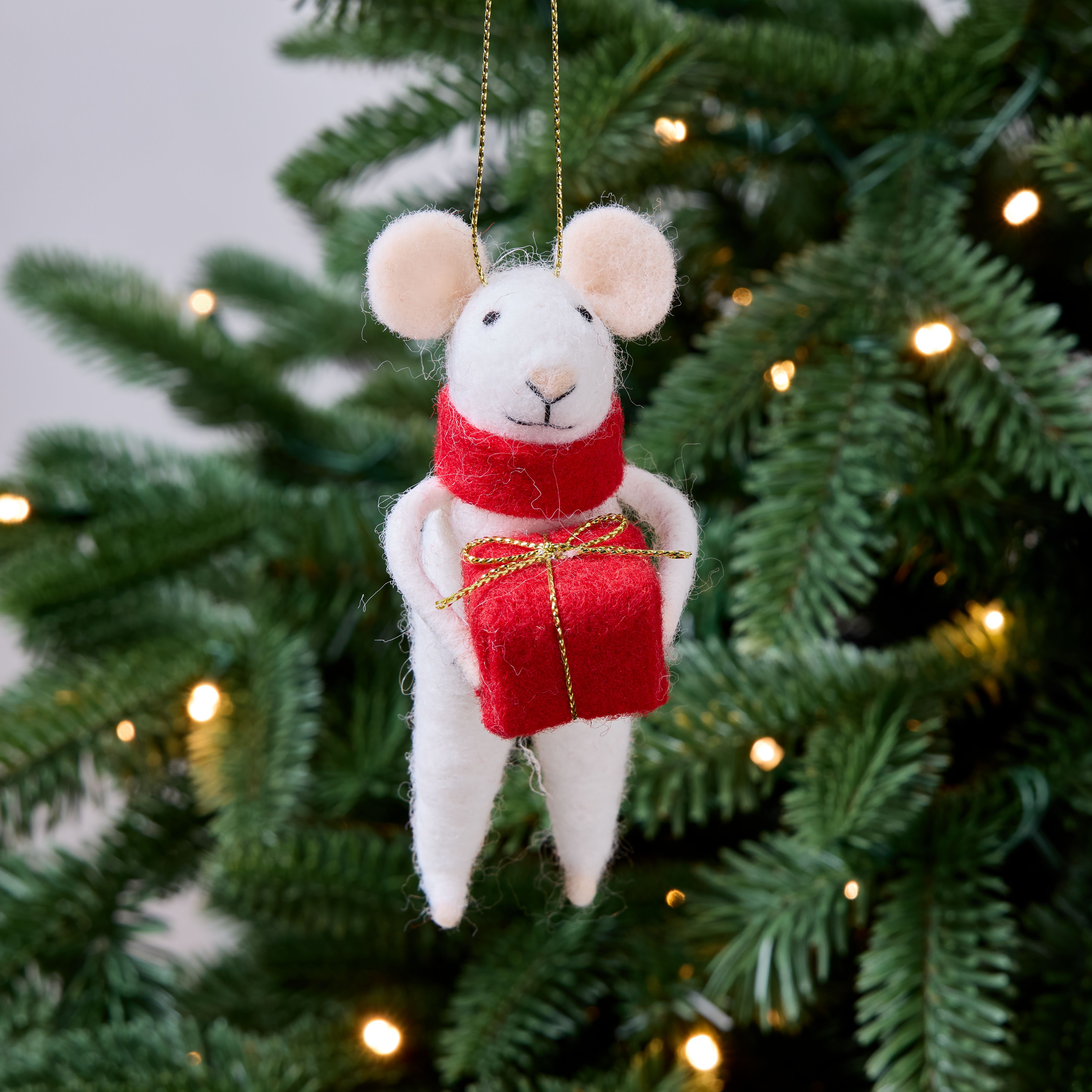 Mouse with present Felt Hanging decoration - Multicolour