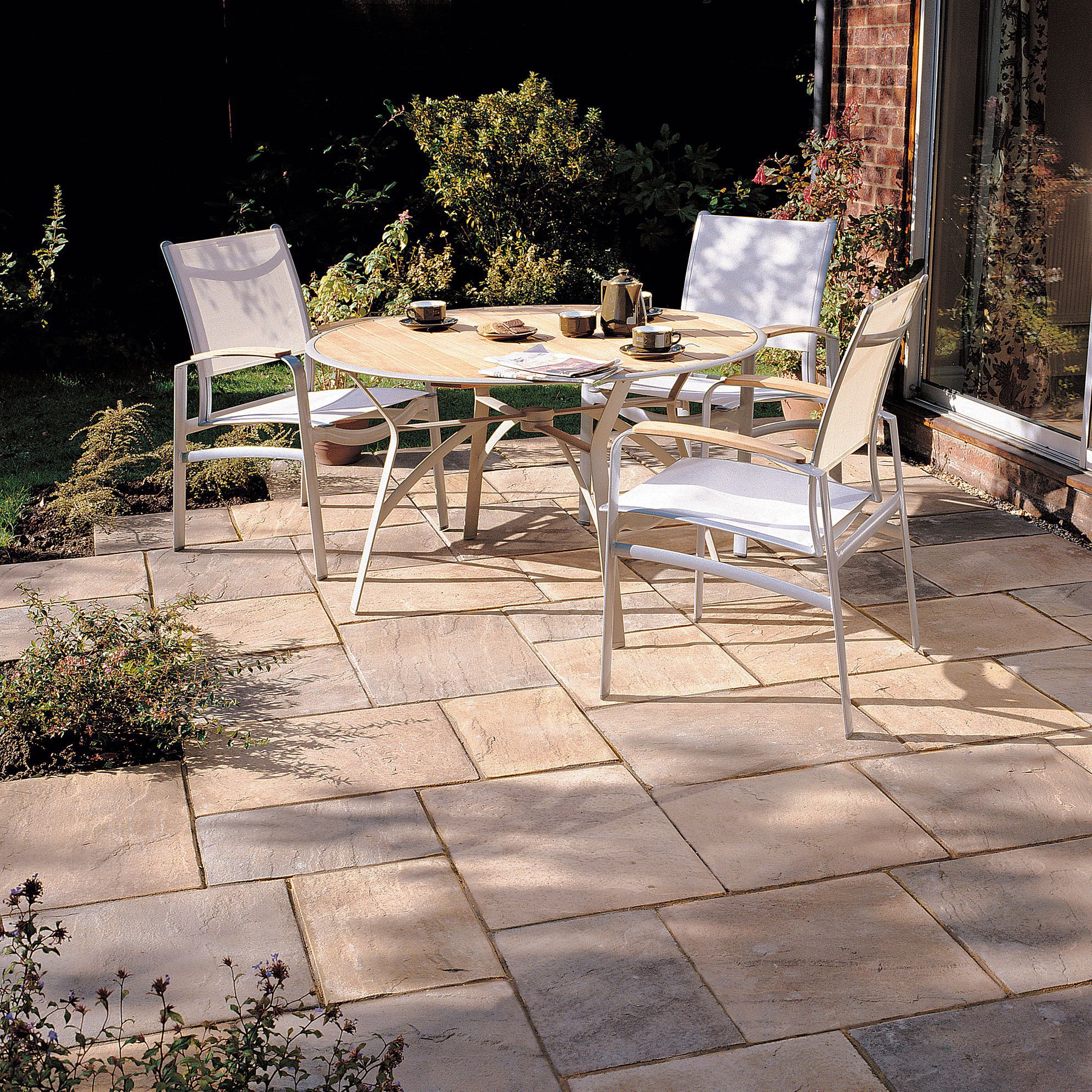 Old riven Autumn bronze Paving set 5.25m², Pack of 23 | DIY at B&Q