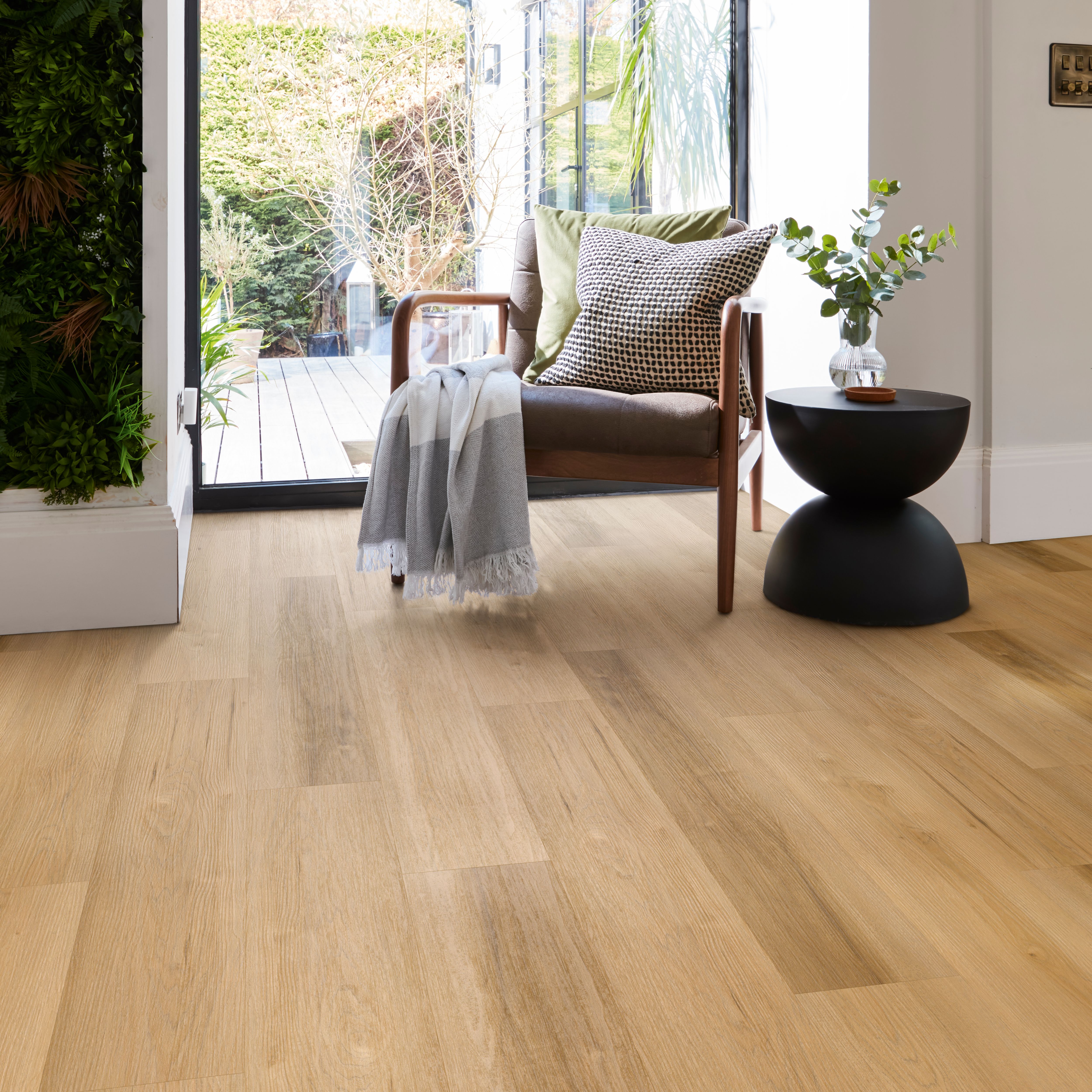 Palio by Karndean Ash Softgrain Wood effect Embossed Luxury vinyl click ...