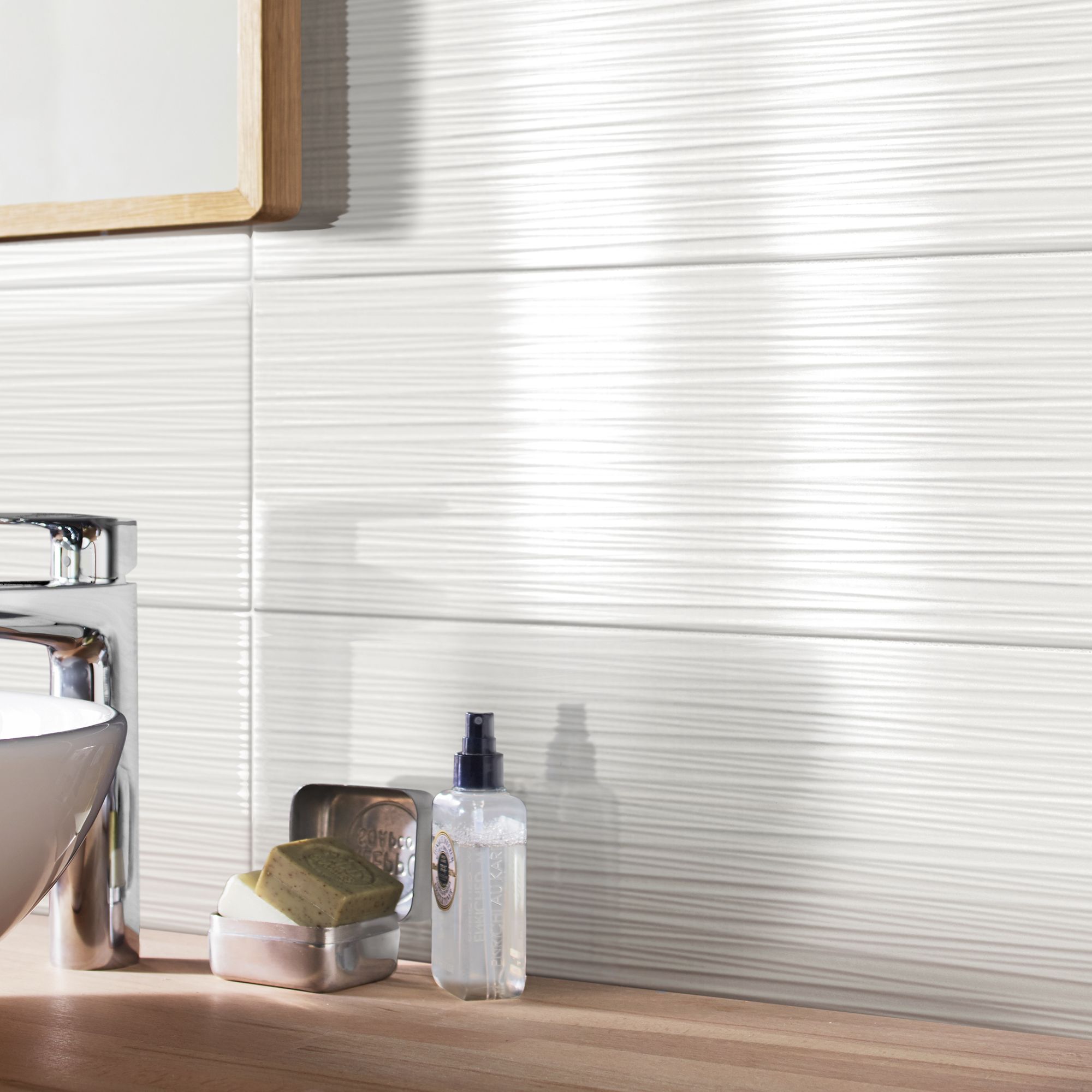 Plain White Gloss Thin line Embossed Ceramic Indoor Wall Tile, Pack of ...