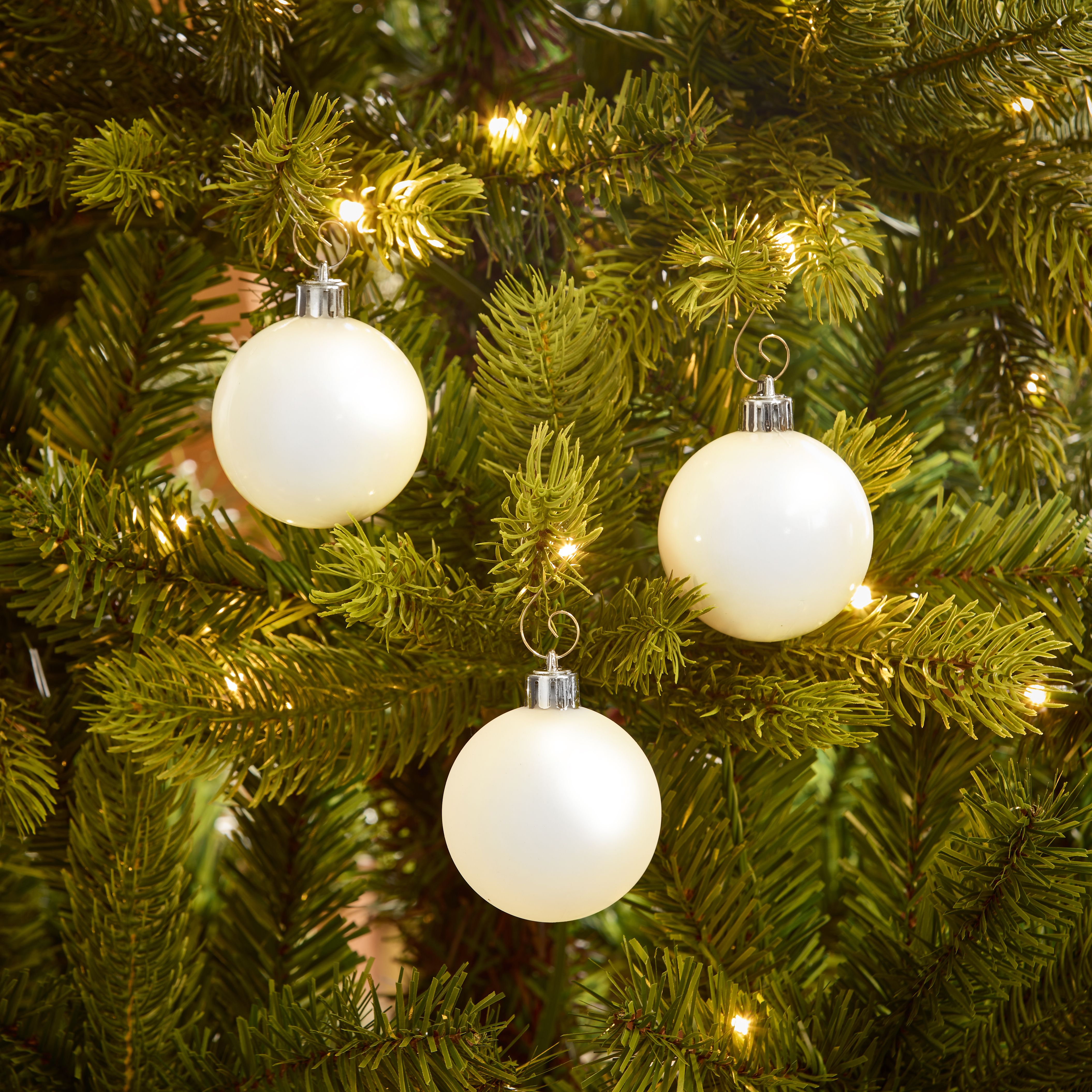 Plastic Christmas bauble set, Pack of 3 (D) 60mm - White