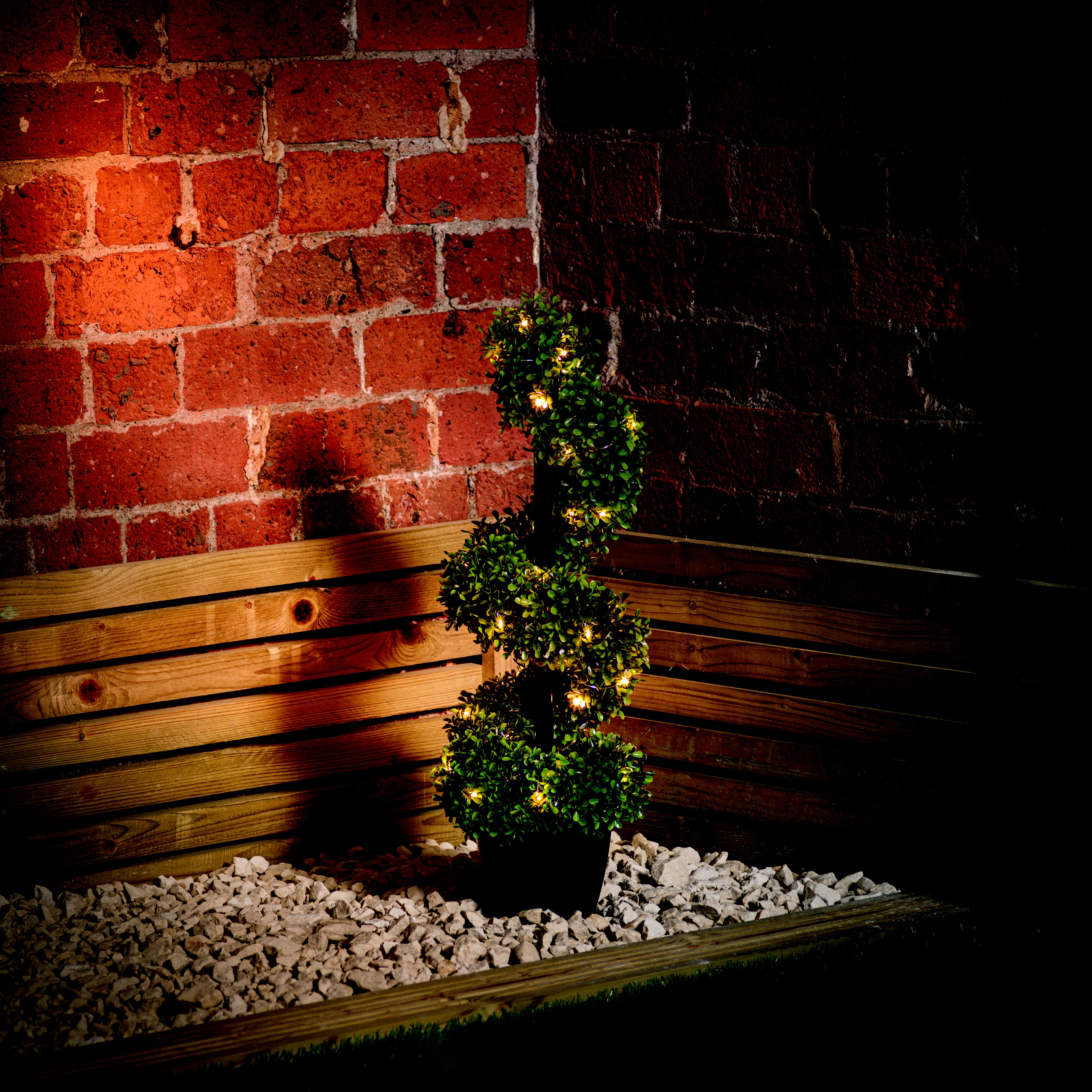 PRE-LIT SWIRL ARTIFICIAL TOPIARY TREE 66CM, BATTERY-POWERED