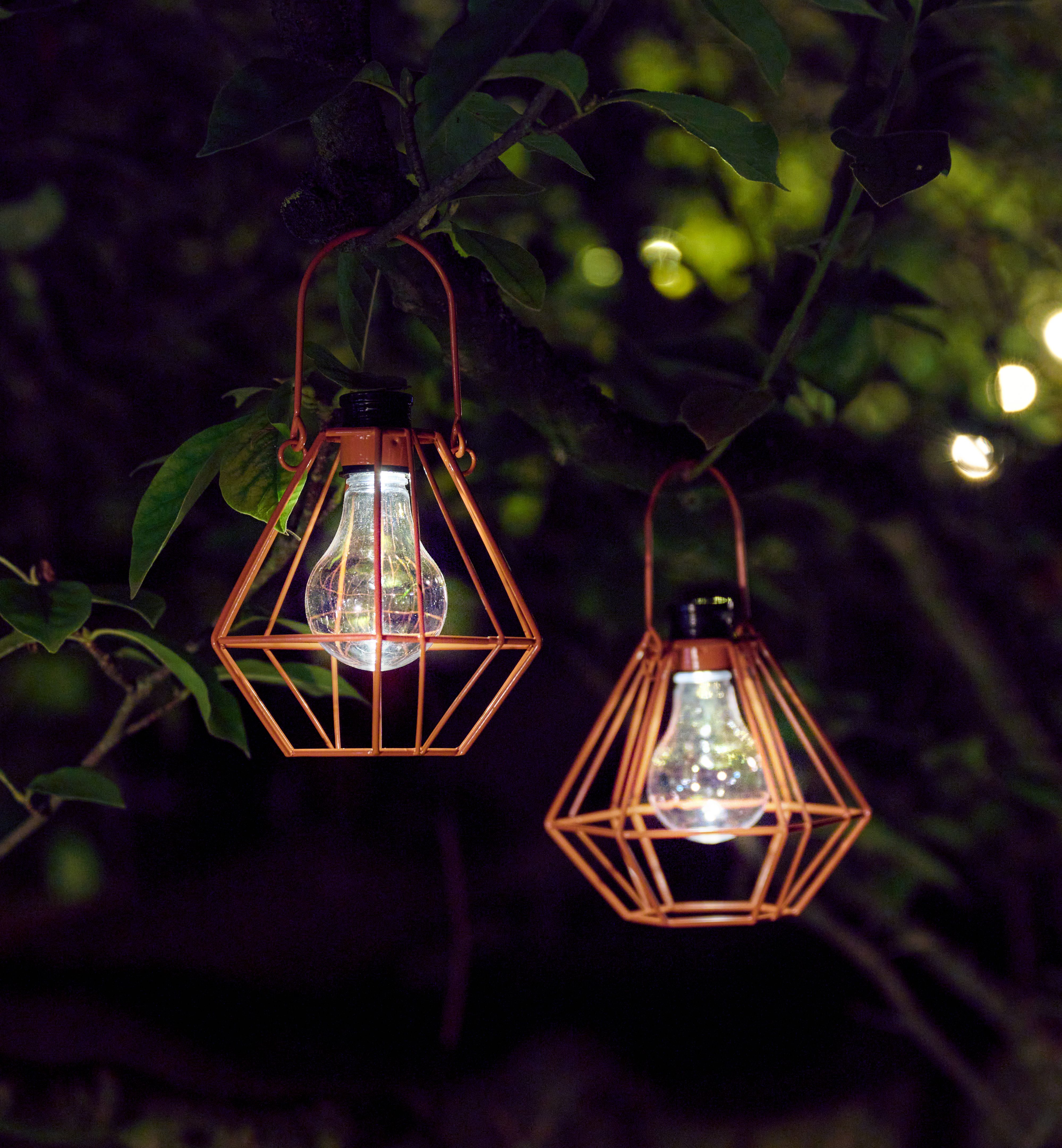 Red Solar-powered Integrated LED Outdoor Mini lantern
