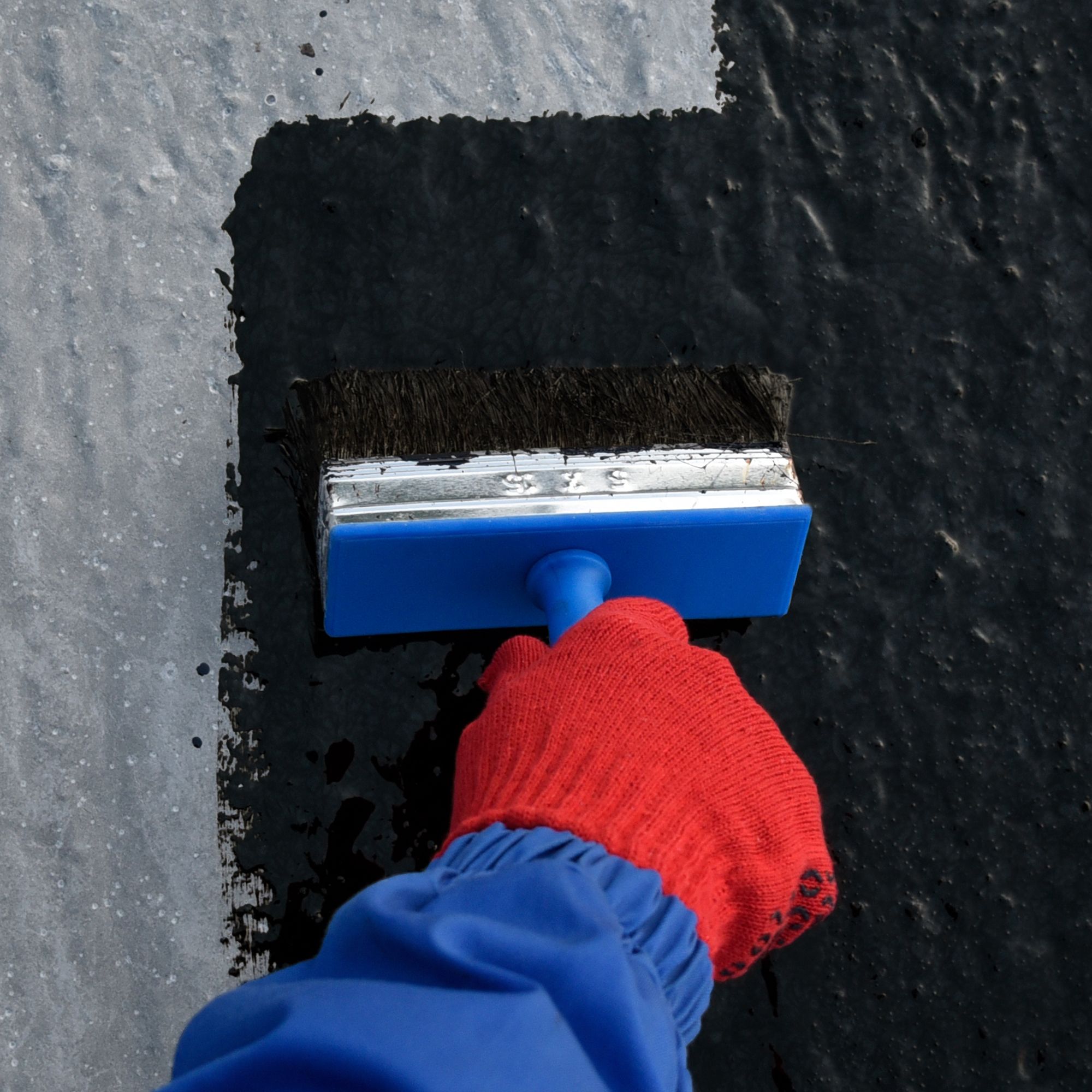 Roof Pro Black Roofing waterproofer, 1L