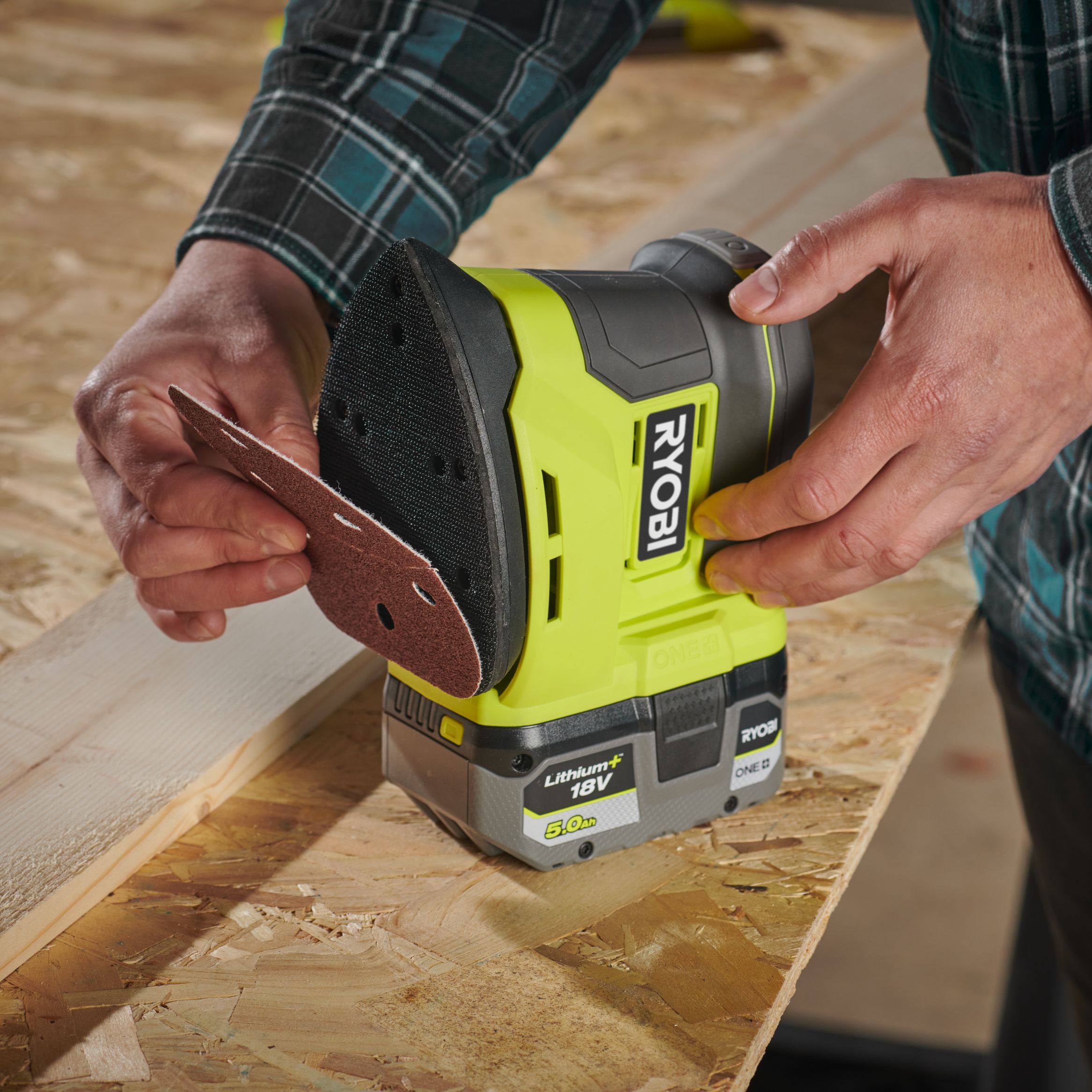 Ryobi 18V Cordless Palm sander (Bare Tool) - RPS18-0
