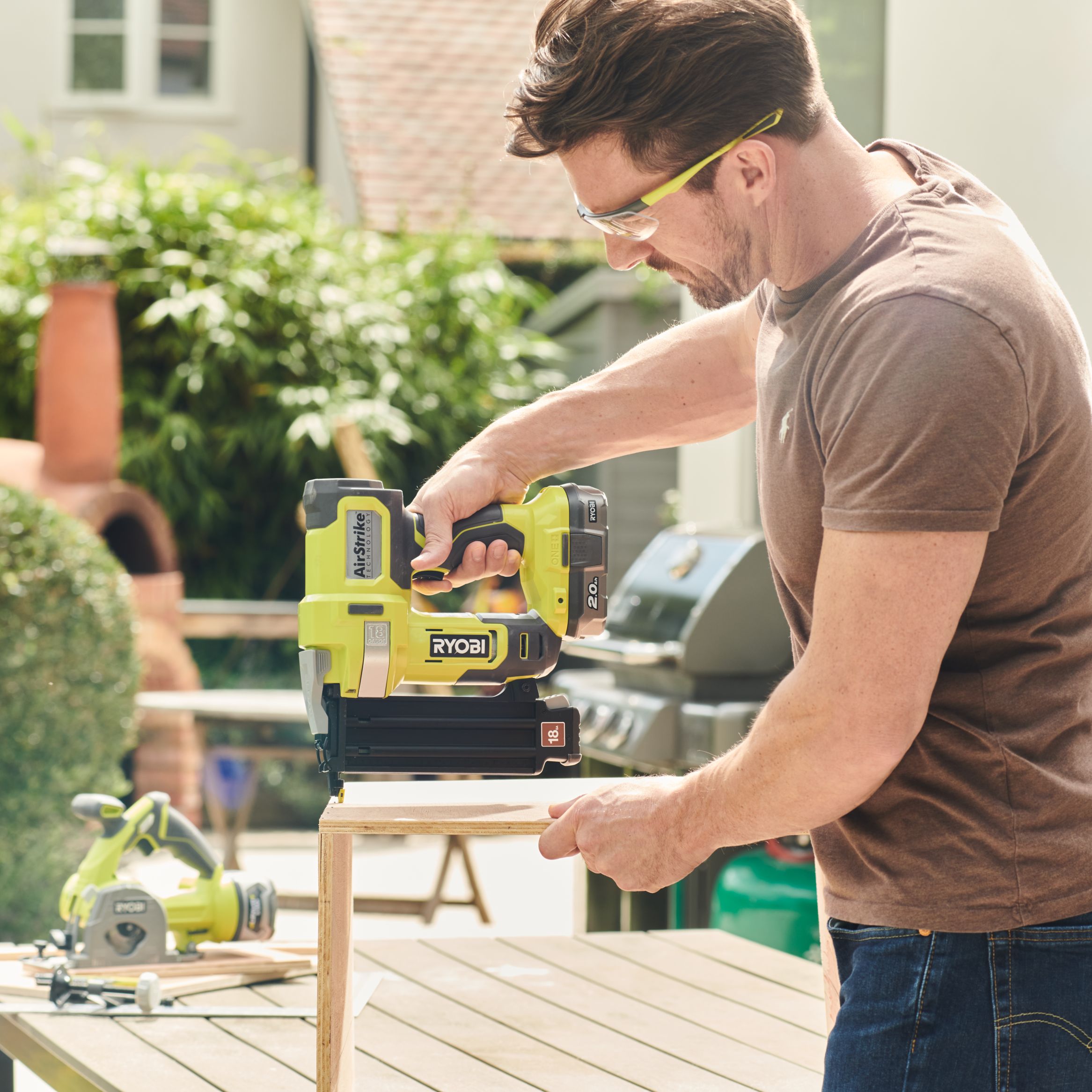 Ryobi 18V ONE+ Li-ion 50mm Second fix Cordless 18 gauge Straight Nail ...