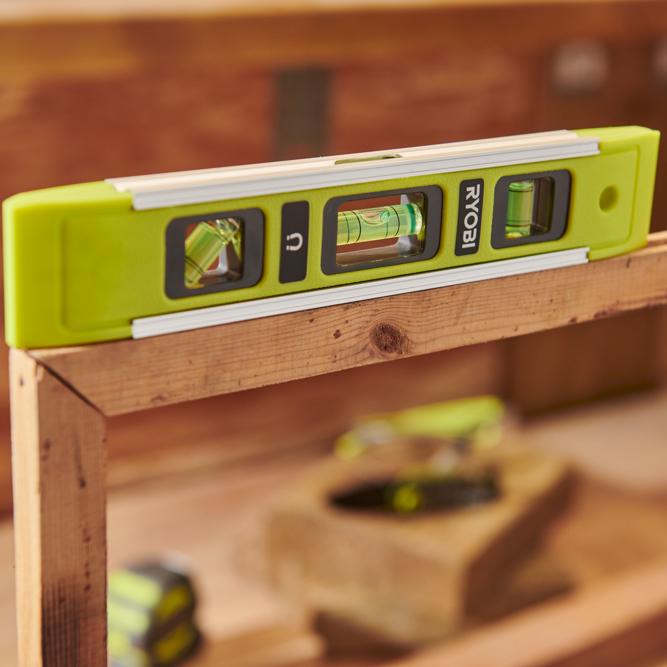 Ryobi 230mm Magnetic Torpedo Spirit level - RTL23CM