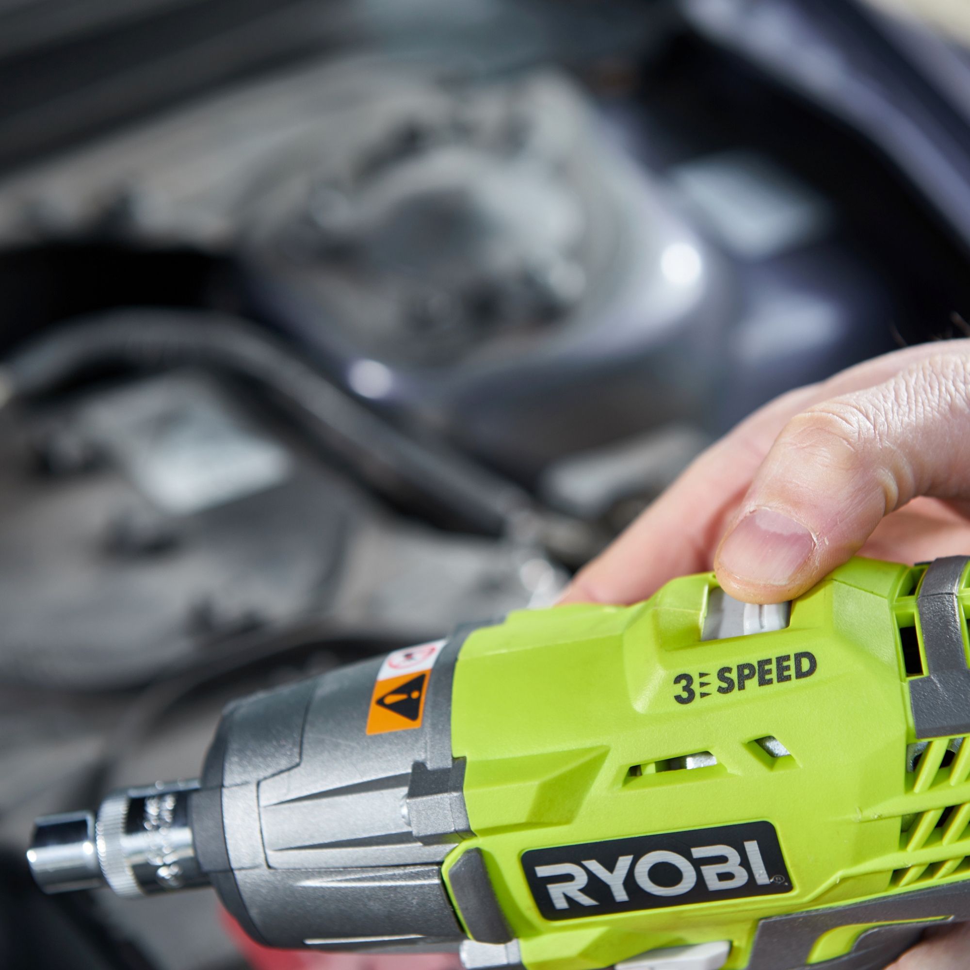 Ryobi ONE+ 18V Li-ion Brushed Cordless Impact wrench (1 x 2Ah) - R18IW3 ...