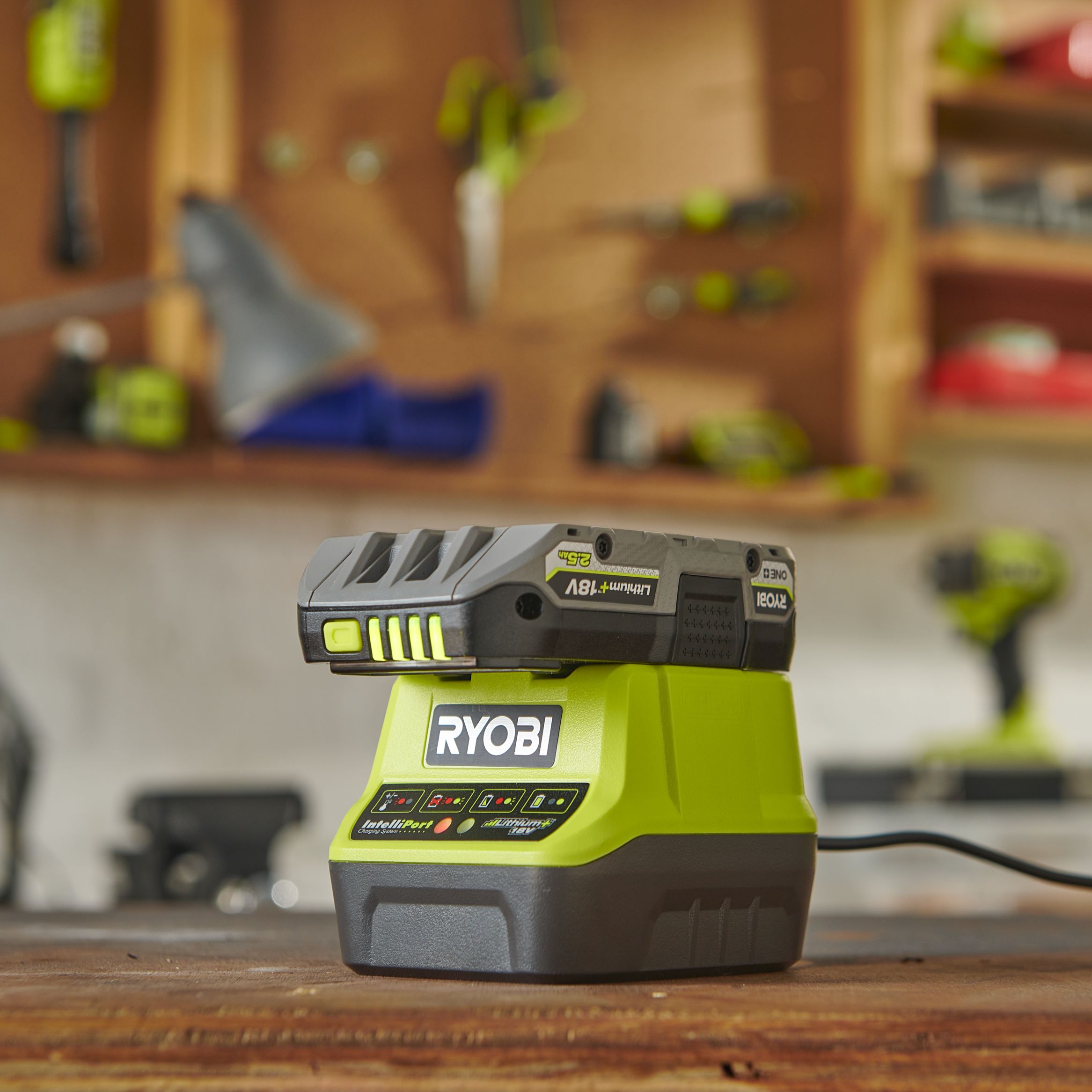 Ryobi RC18120-1C25 18V Battery charger