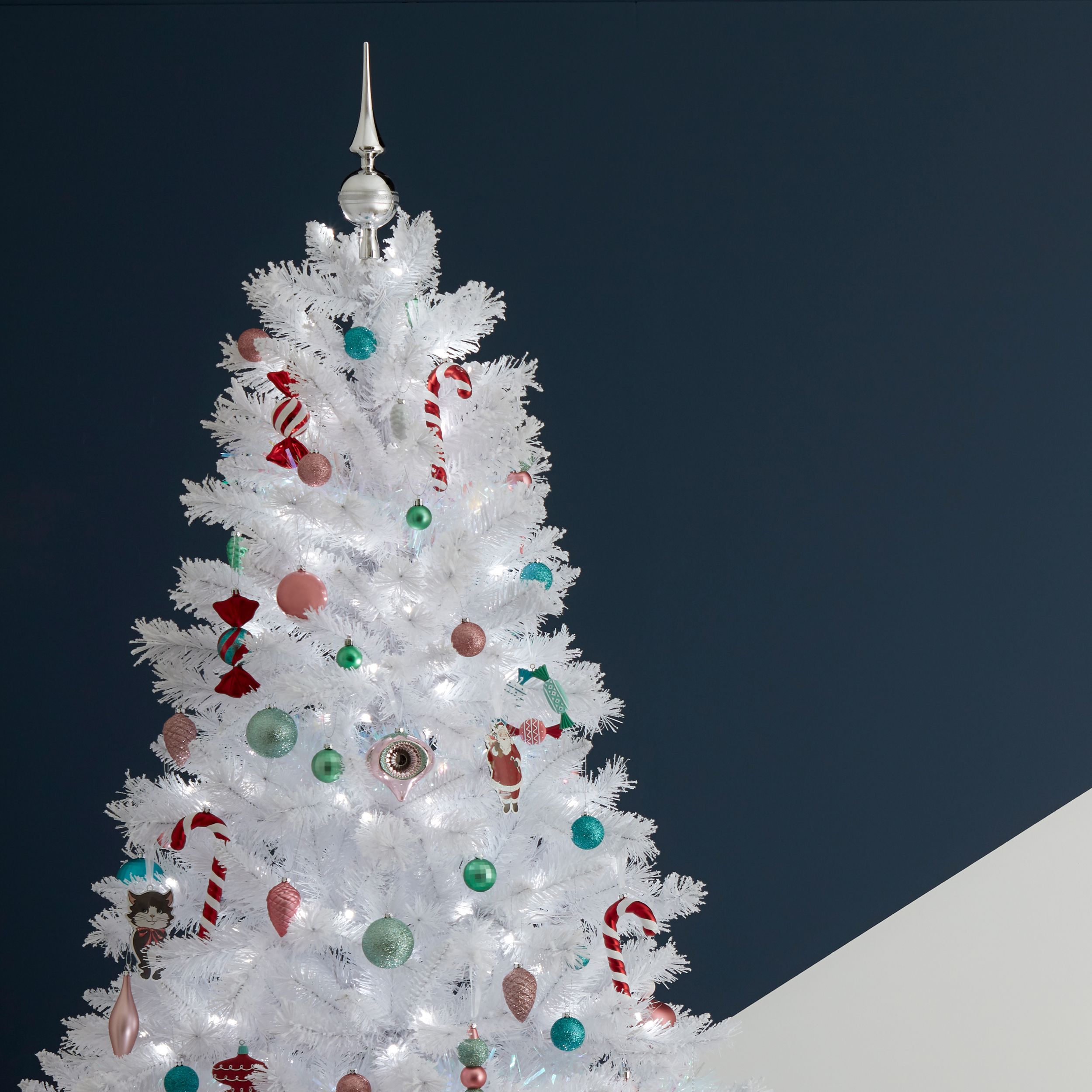 Silver effect Plastic Pyramid Ornate Tree topper