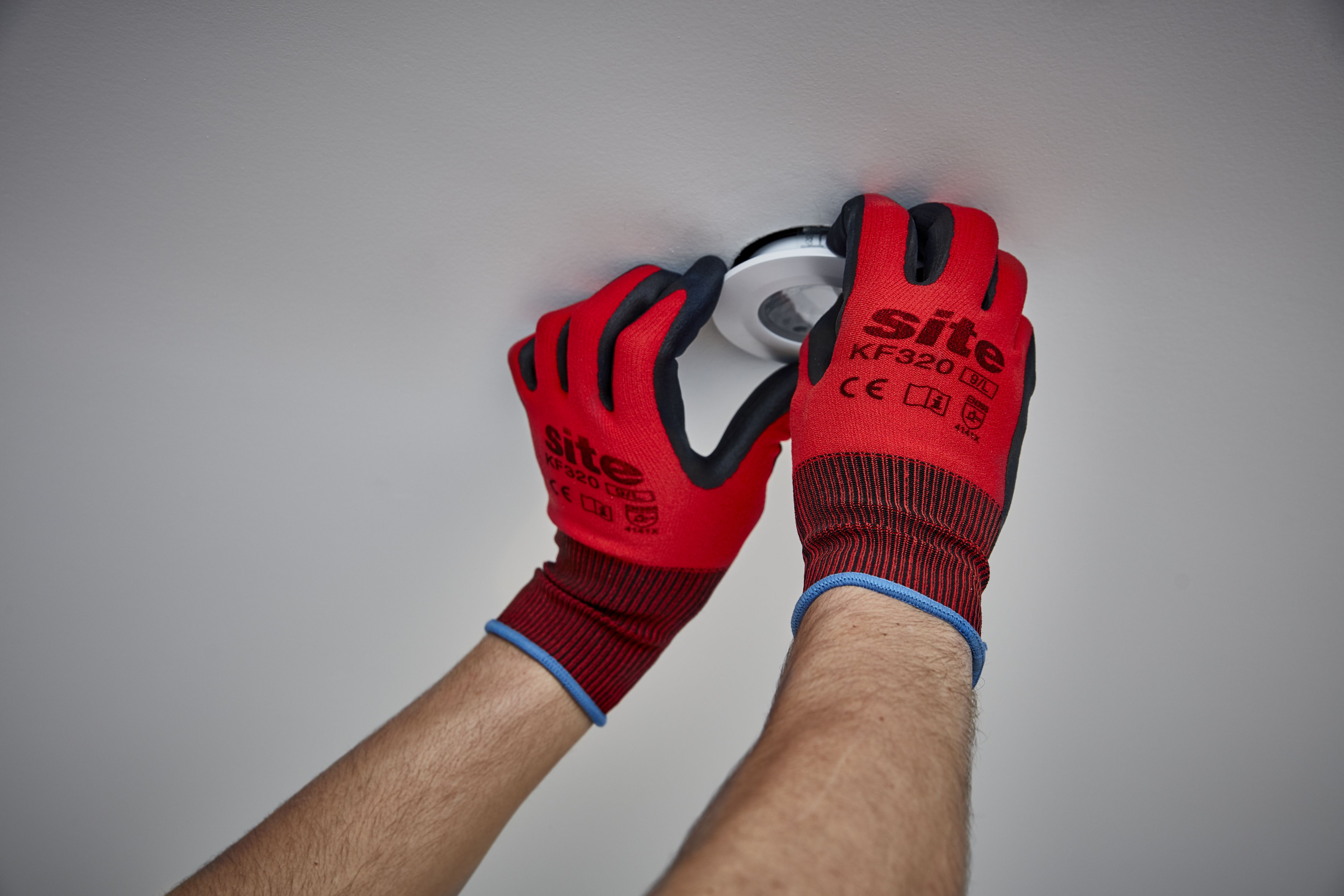 Site Nitrile Red General handling gloves, Medium