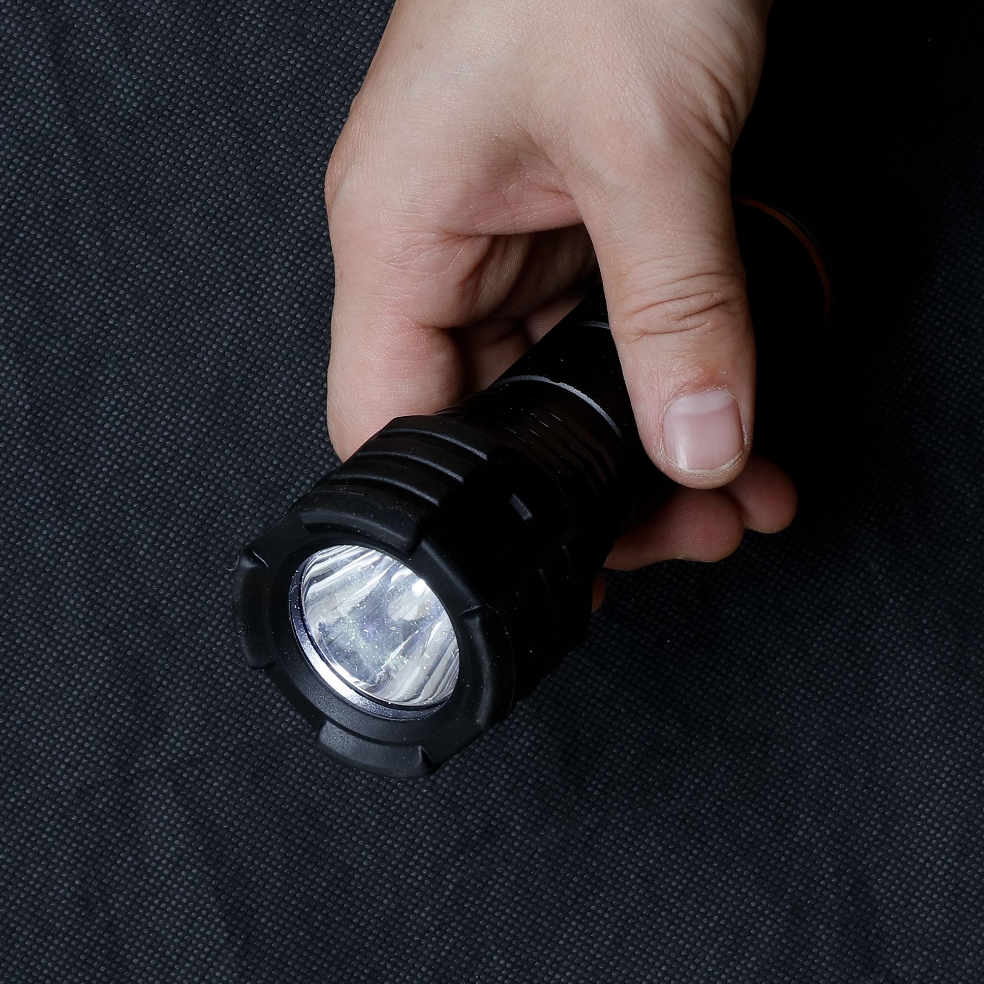 Stanley Black 350lm LED Battery-powered Torch