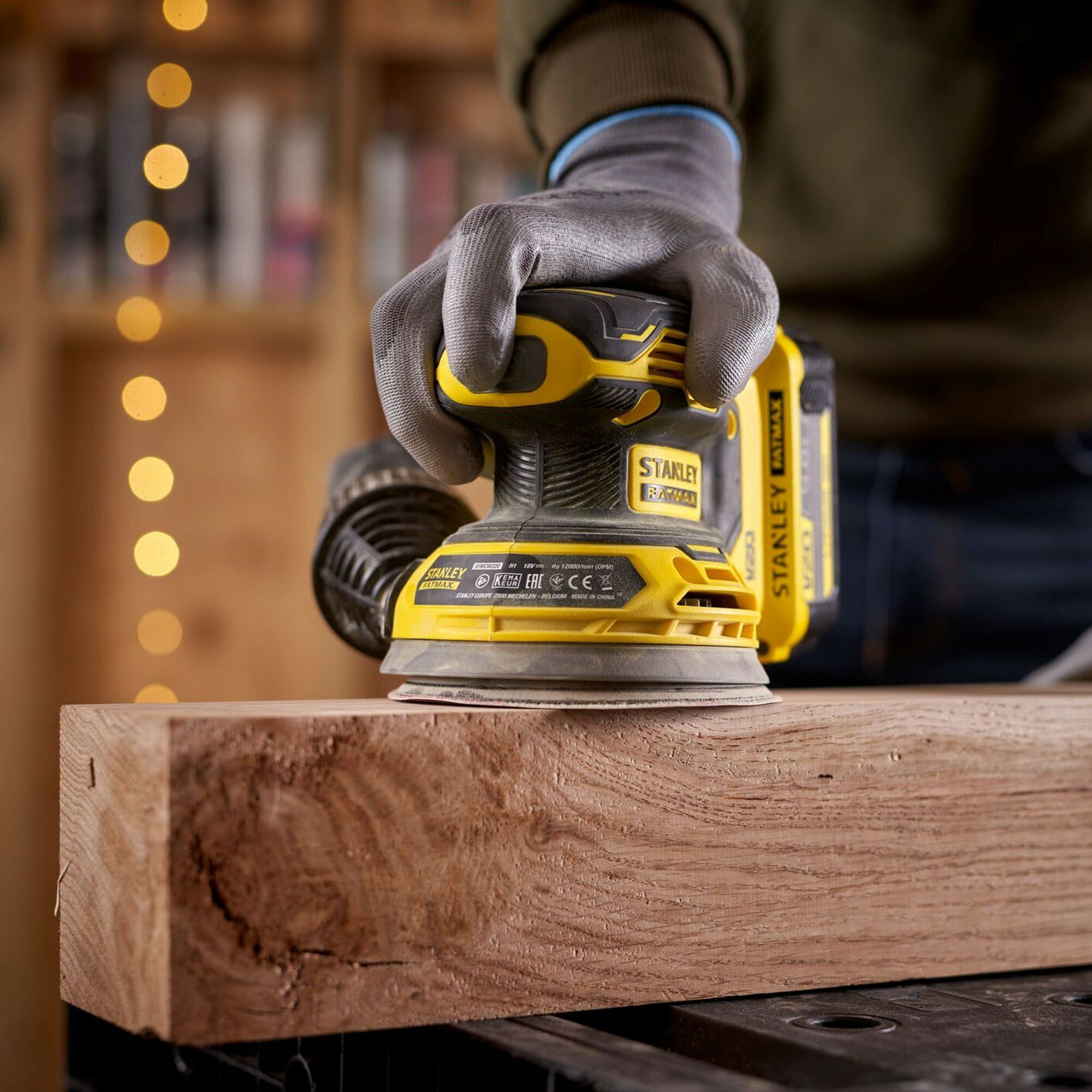 Stanley FatMax 18V 125mm 2 Li-ion V20 Cordless Random orbit sander ...