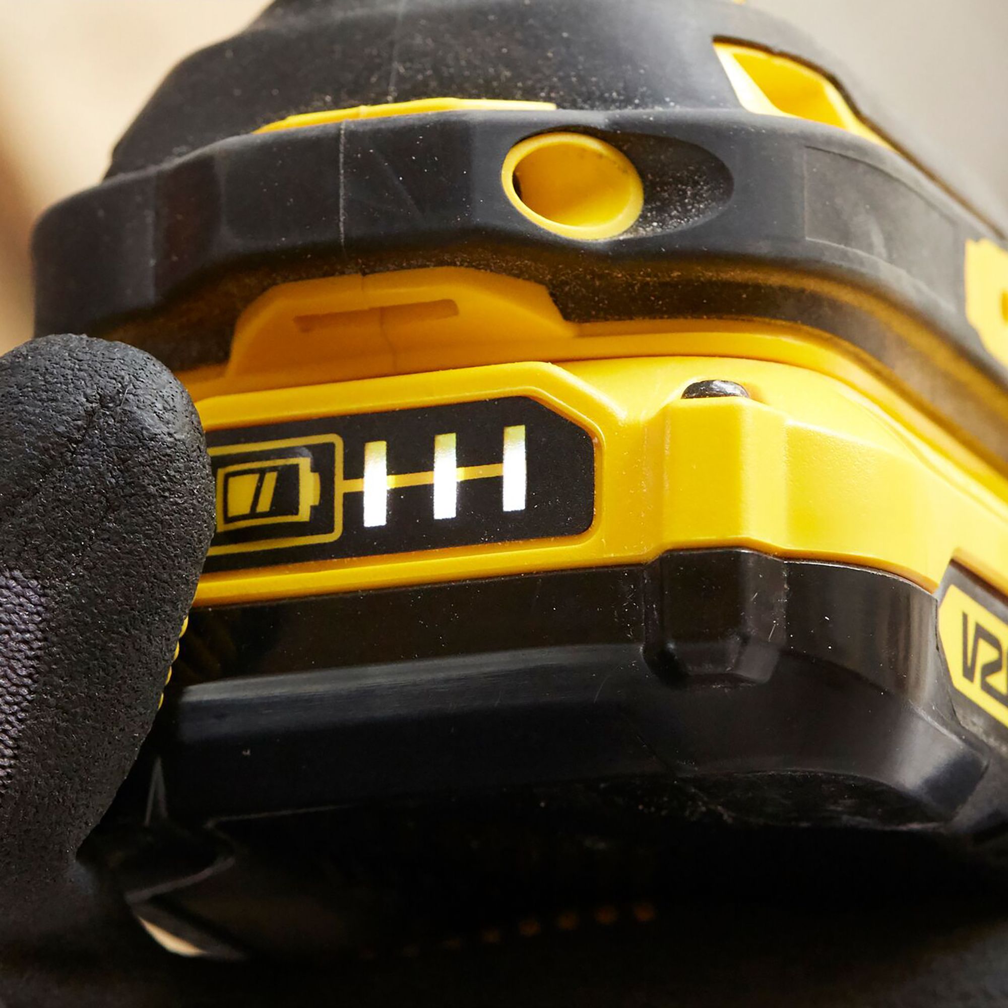 Stanley FatMax 18V Li-ion Brushed Cordless Impact driver (1 x 2Ah ...