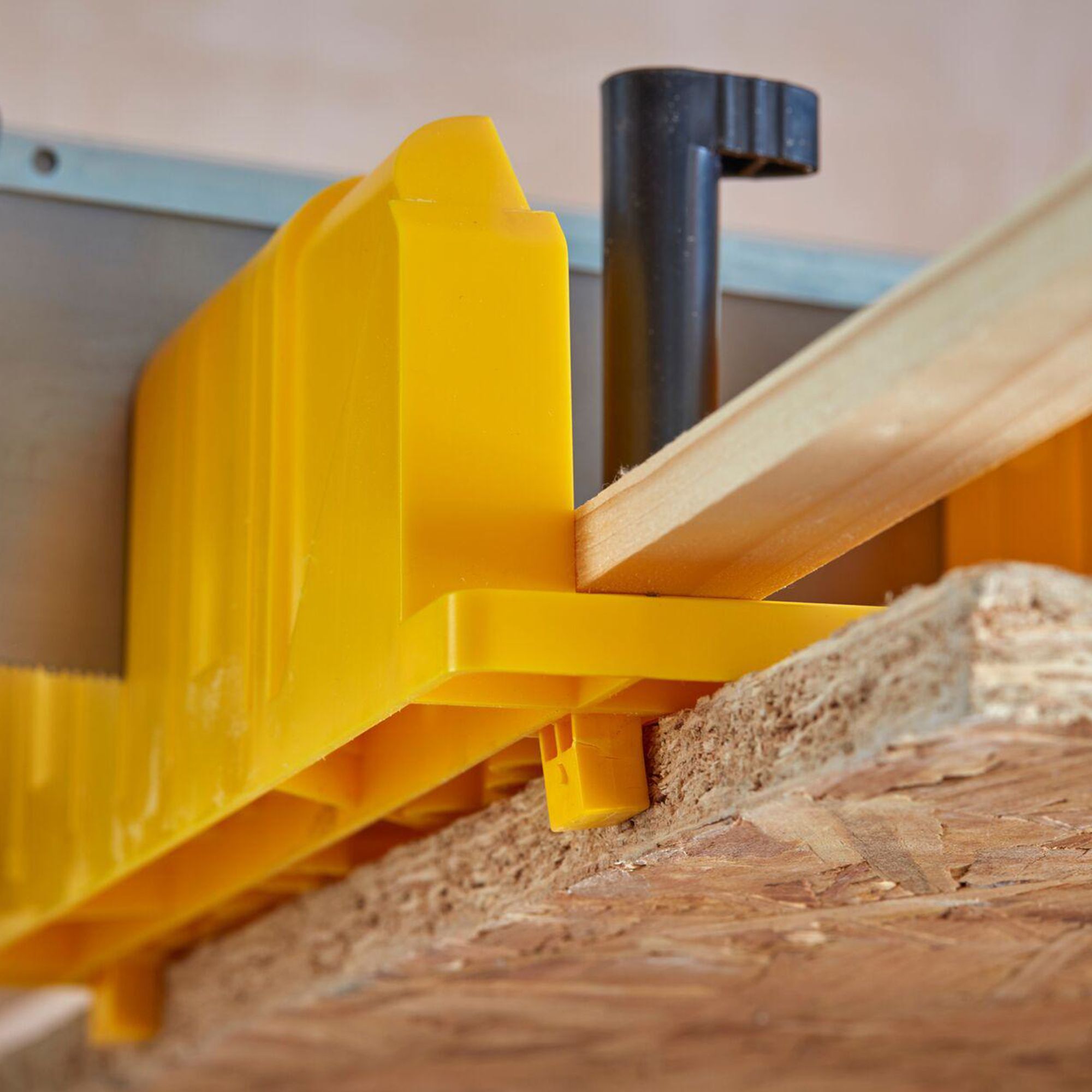 Stanley Mitre box & saw (L)300mm