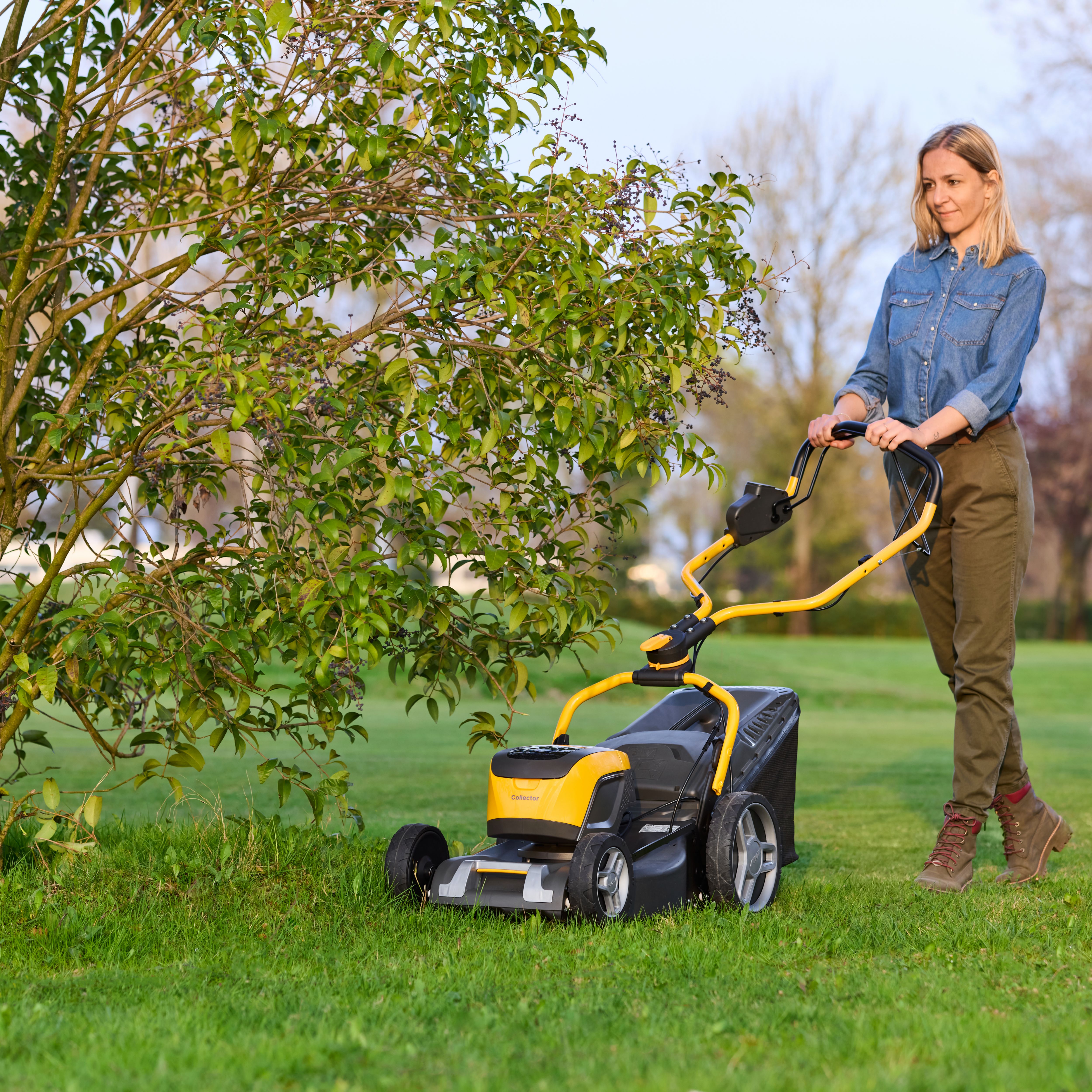Stiga 48V range 48V Cordless Rotary Lawnmower