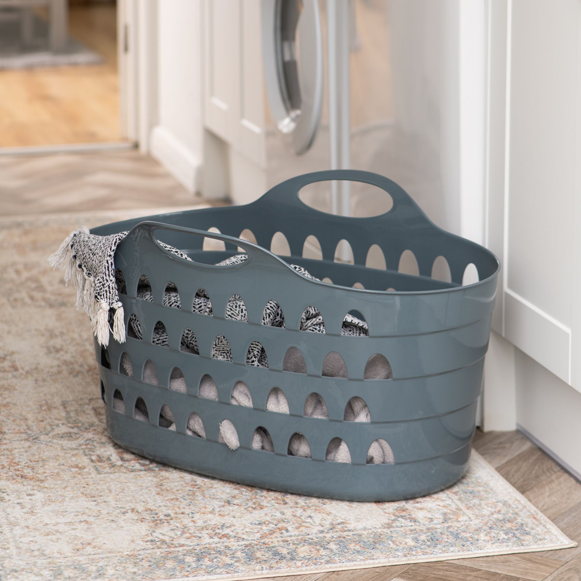 Strata Flexi Gloss Grey Plastic Medium Laundry basket, 52L