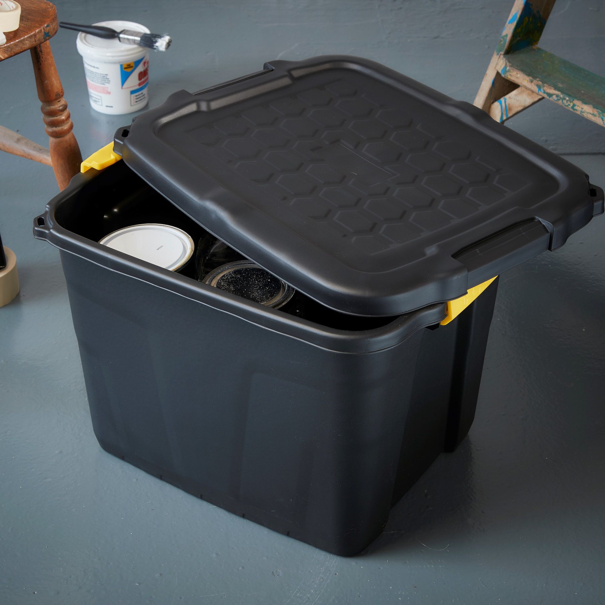 Strata Heavy duty Black 42L Plastic Stackable Storage box & Lid | DIY ...