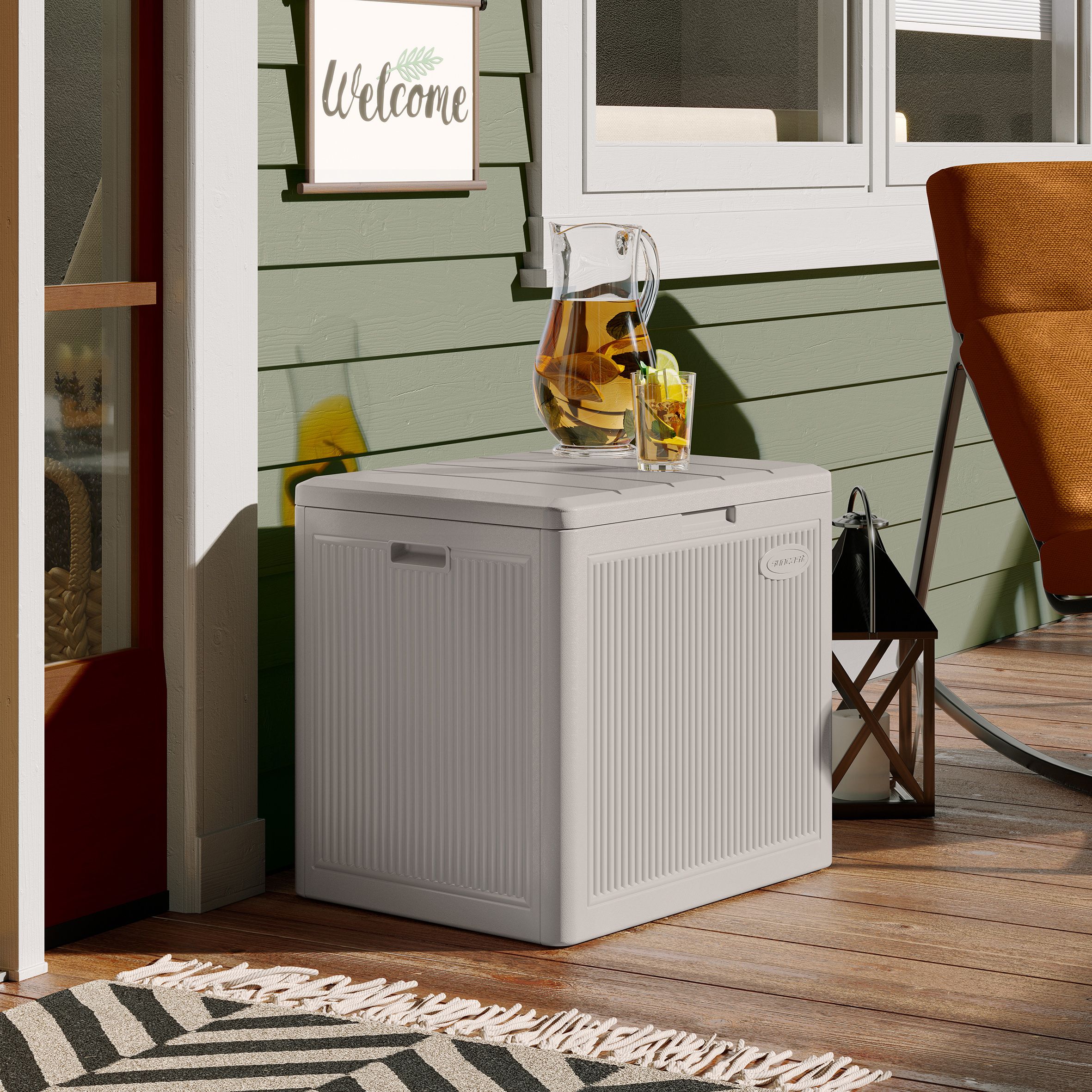 Suncast New york 83L Resin Garden storage box - Grey (W)55cm (D)42cm (H ...