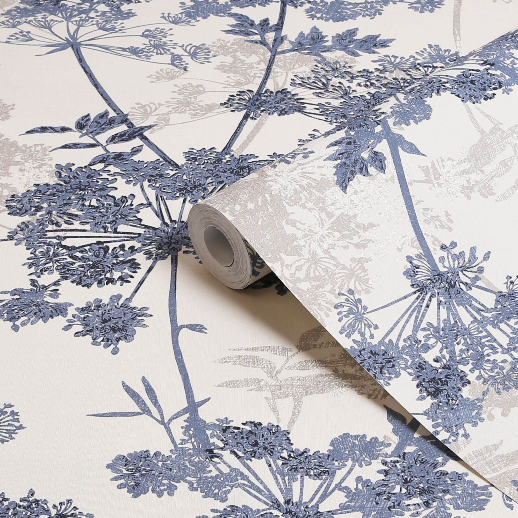 Superfresco Easy Navy & Beige Light Radiant Floral Metallic effect ...