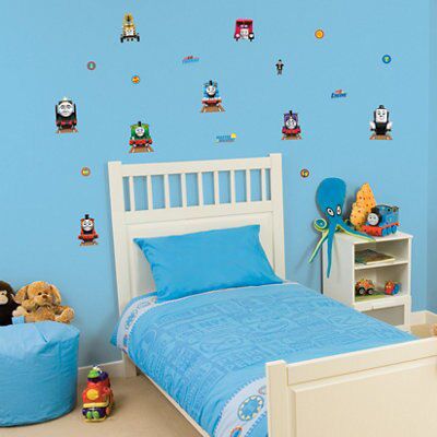 THOMAS & FRIENDS WALL STICKER - MULTICOLOUR