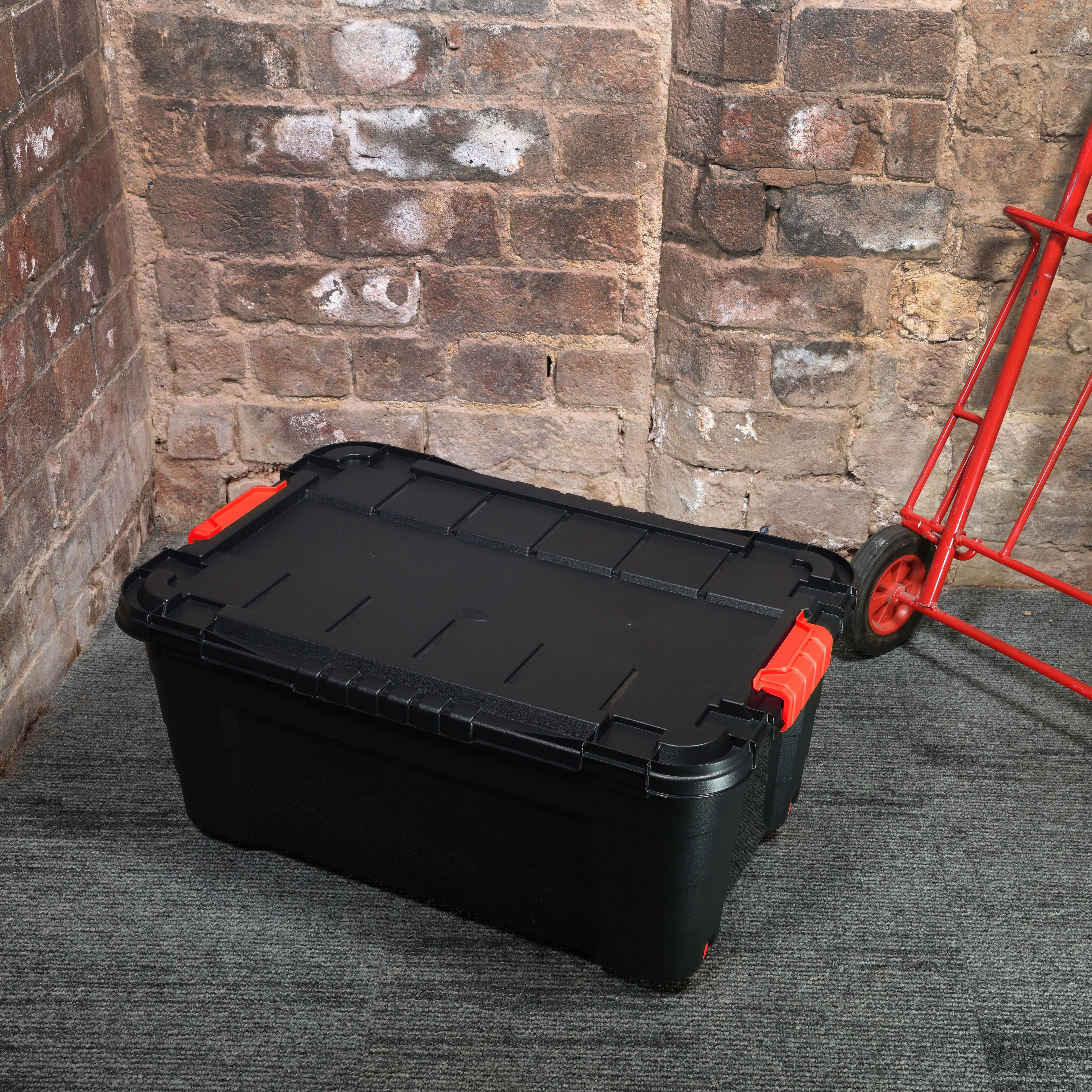 Tontarelli Flip & Store Black 40L Stackable Wheeled Storage box with Lid