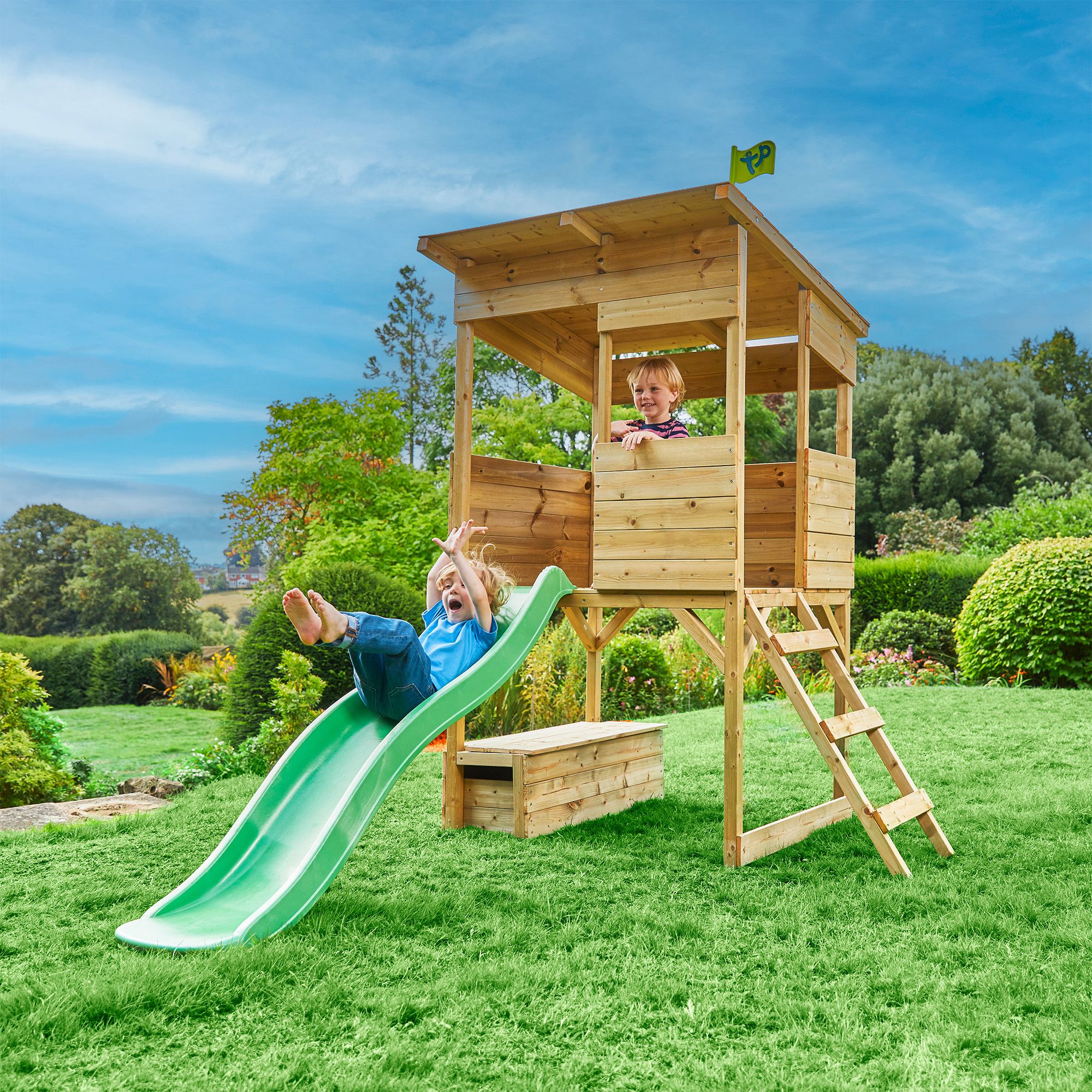 TP TOYS TREE TOP PLAYHOUSE WITH SLIDE