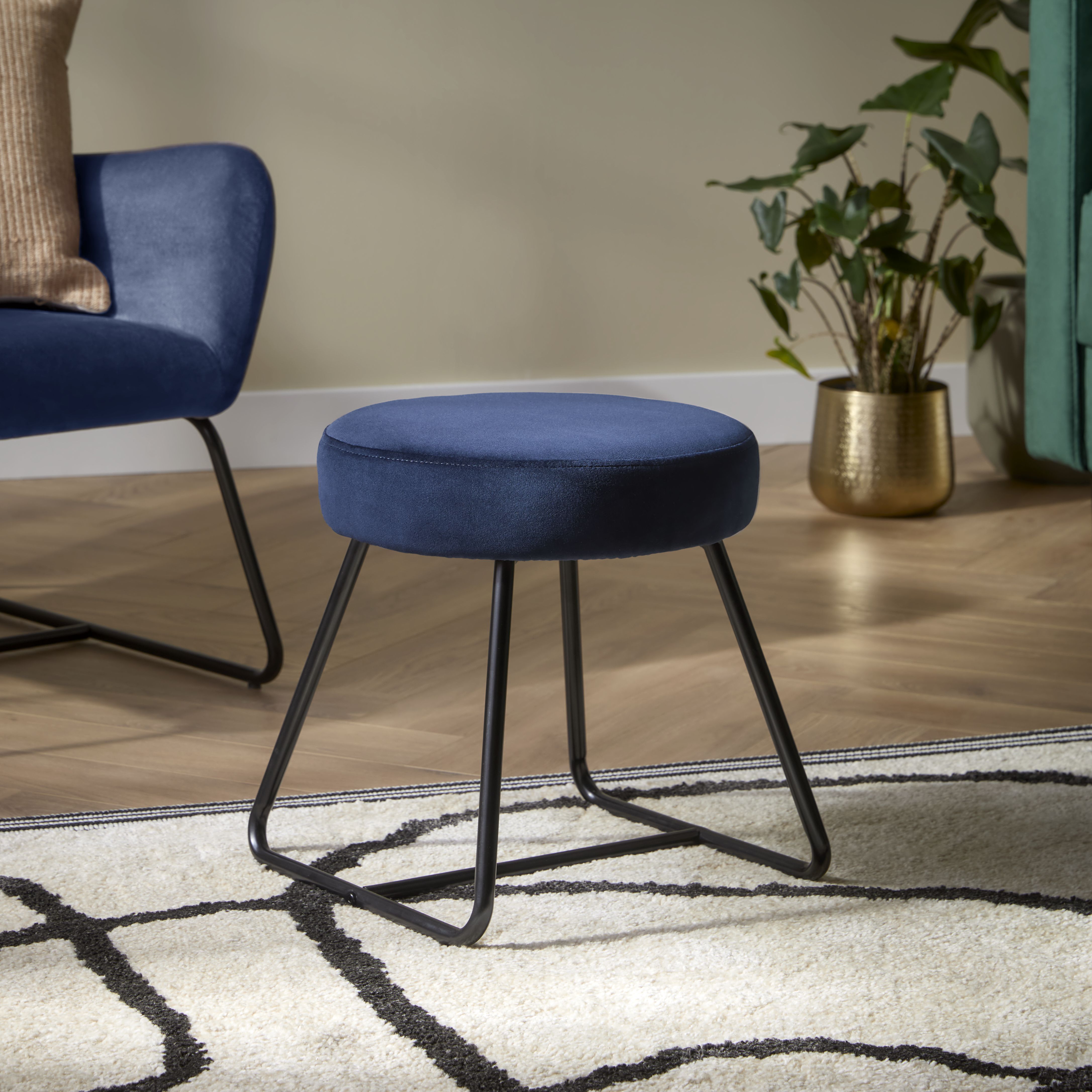 TURIO VELVET EFFECT BLUE METAL STOOL