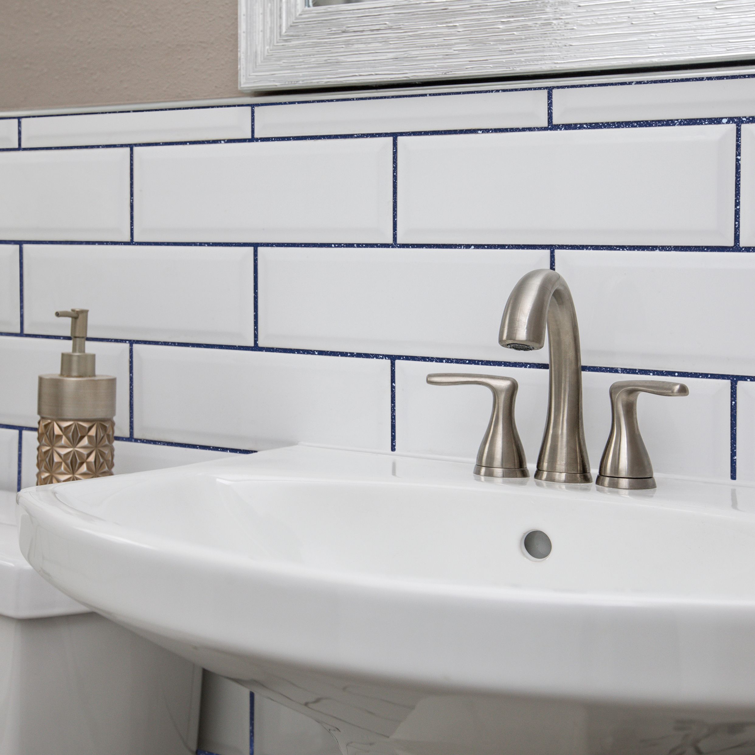 UniBond UltraForce Ready mixed Navy glitter Wall tile Grout, 3.2kg Tub