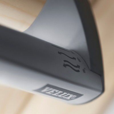Velux Pine Centre pivot Roof window, (H)1400mm (W)940mm