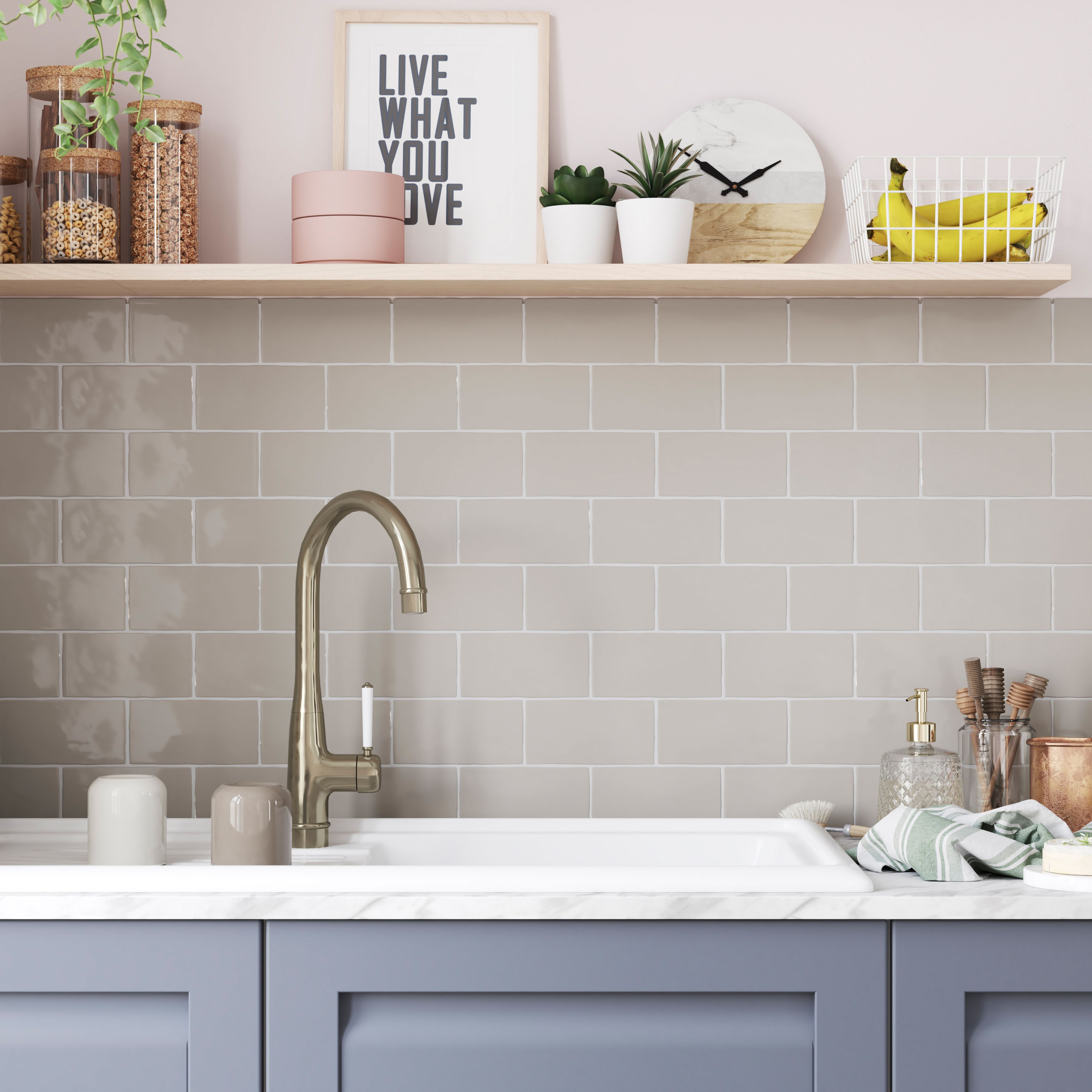 Vernisse Grey Gloss Ceramic Indoor Wall Tile Sample 15cm 7.54cm