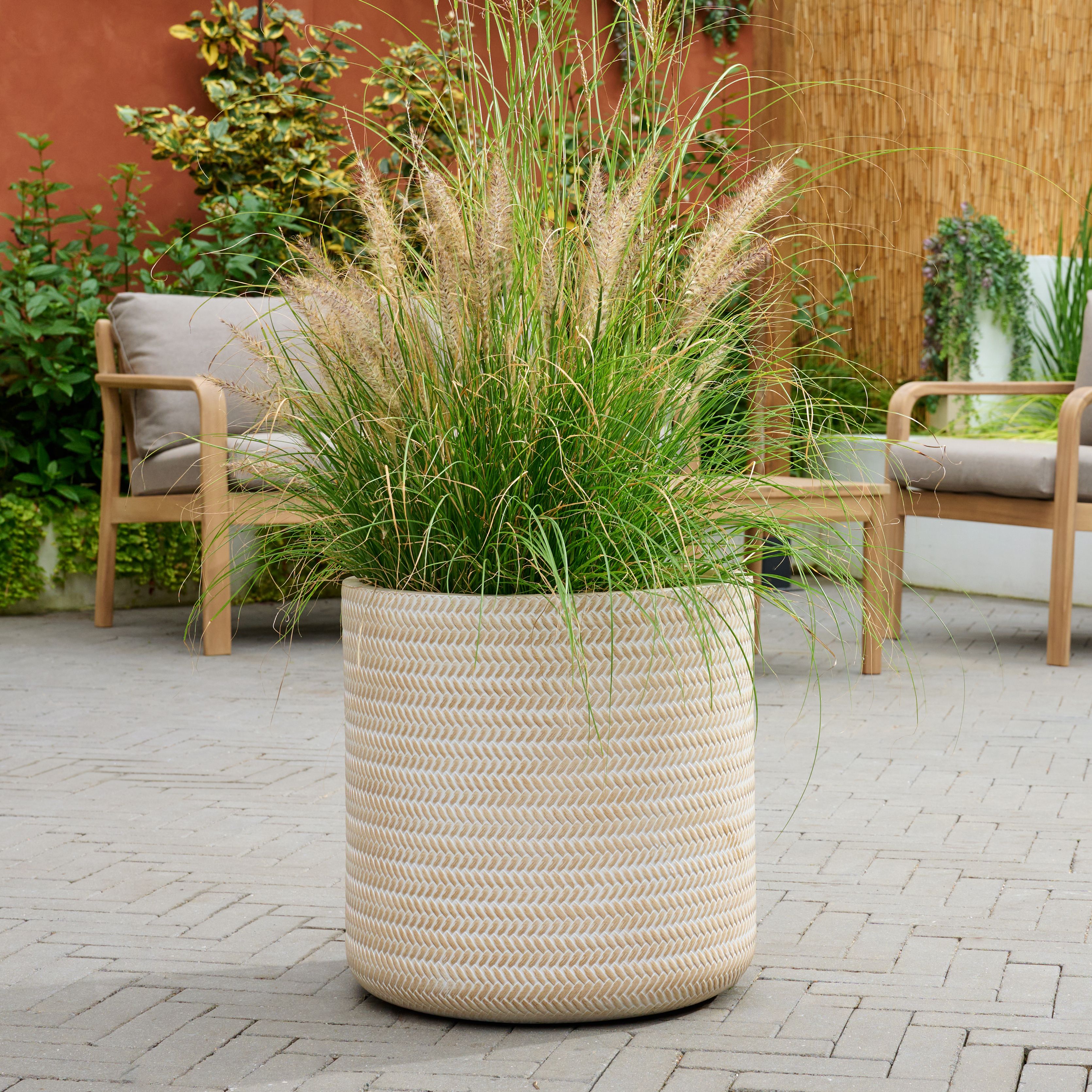 Verve Beige Rattan effect Fibreclay Plant pot (Dia) 43cm, (H)43cm