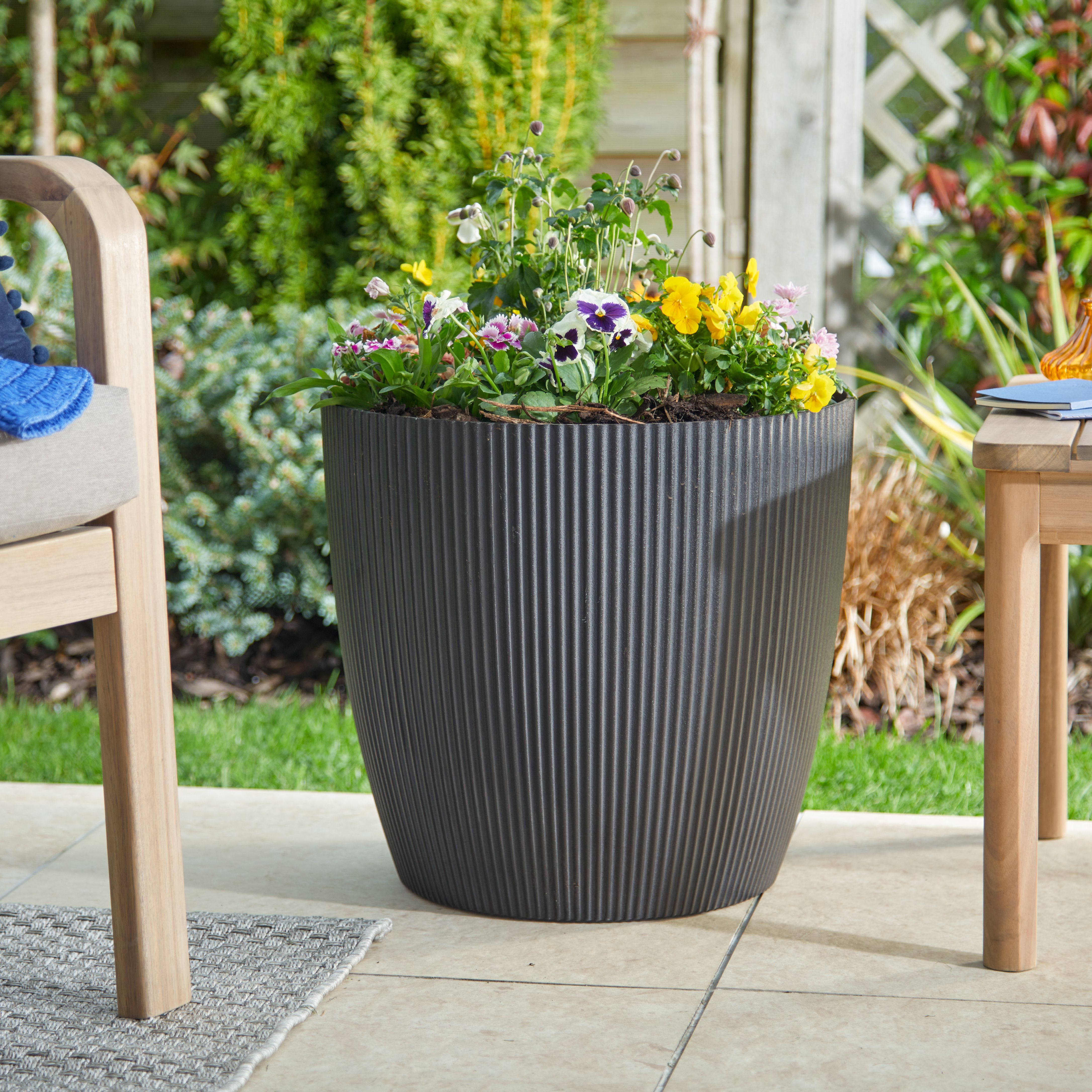 Verve Black Ribbed Recycled plastic Plant pot (Dia) 43cm, (H)40cm