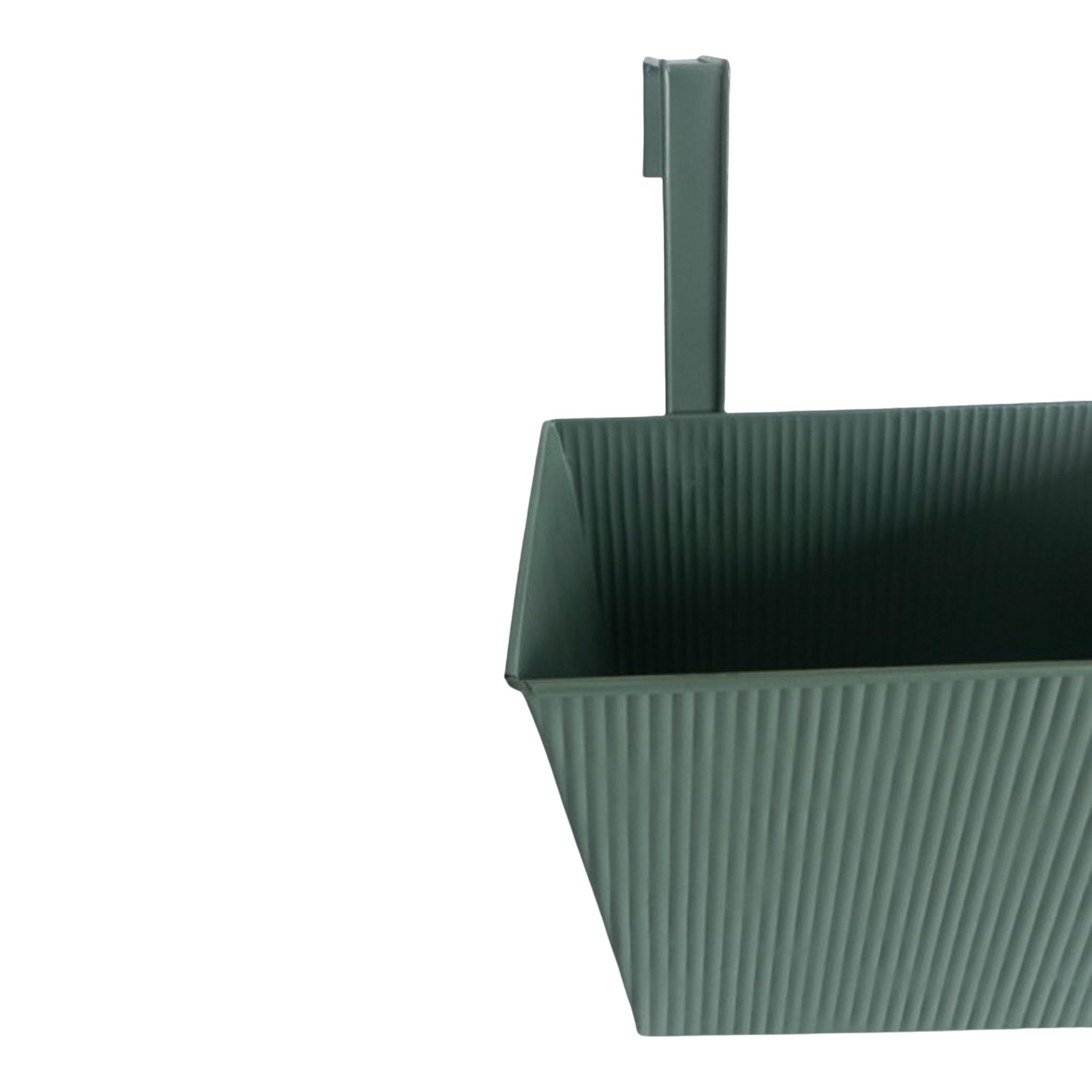 Verve Green Metal Rectangular Trough (H)20cm (W)20cm (D)34cm