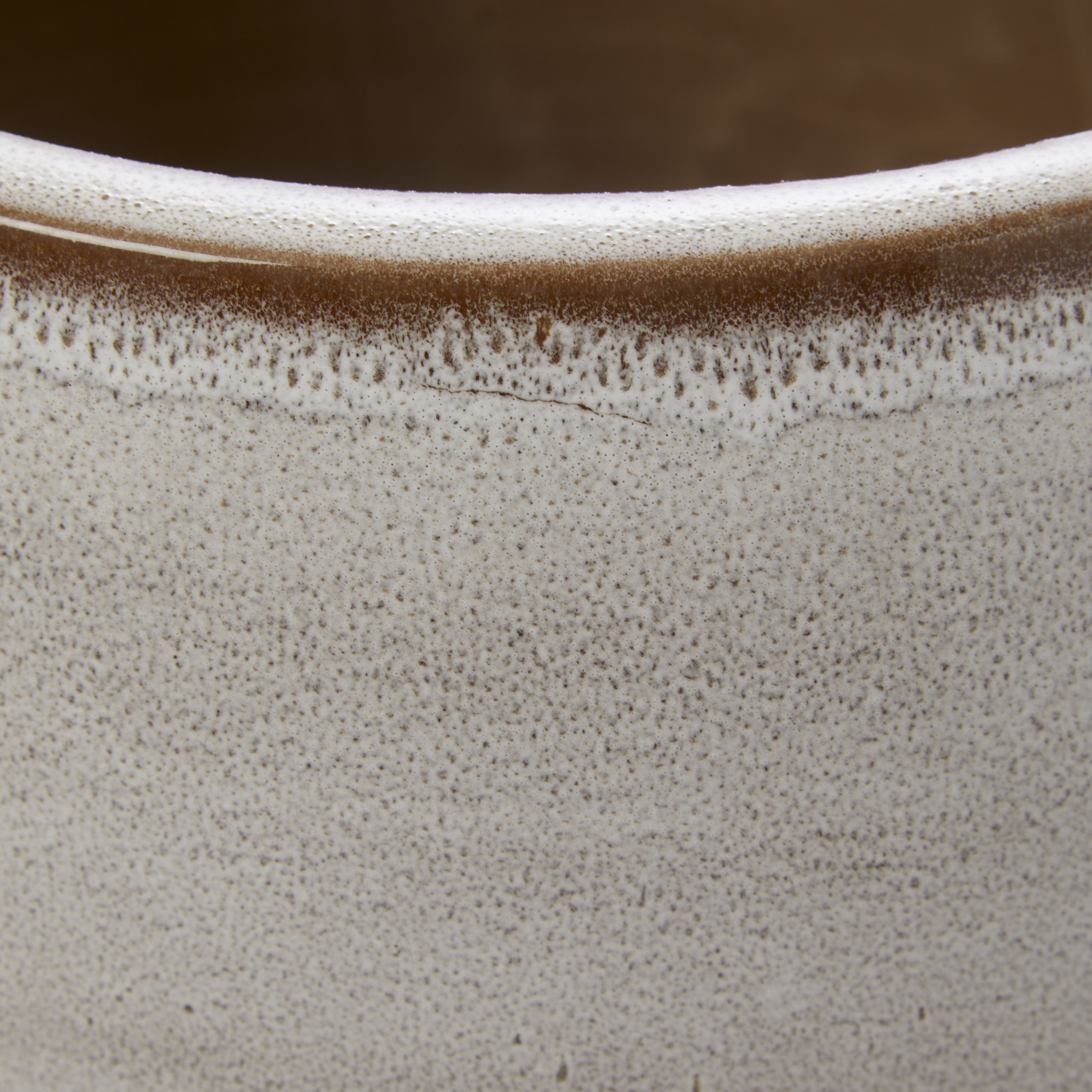 Verve Moonbeam Cream Ceramic Glazed Plant pot (Dia) 24cm, (H)21cm