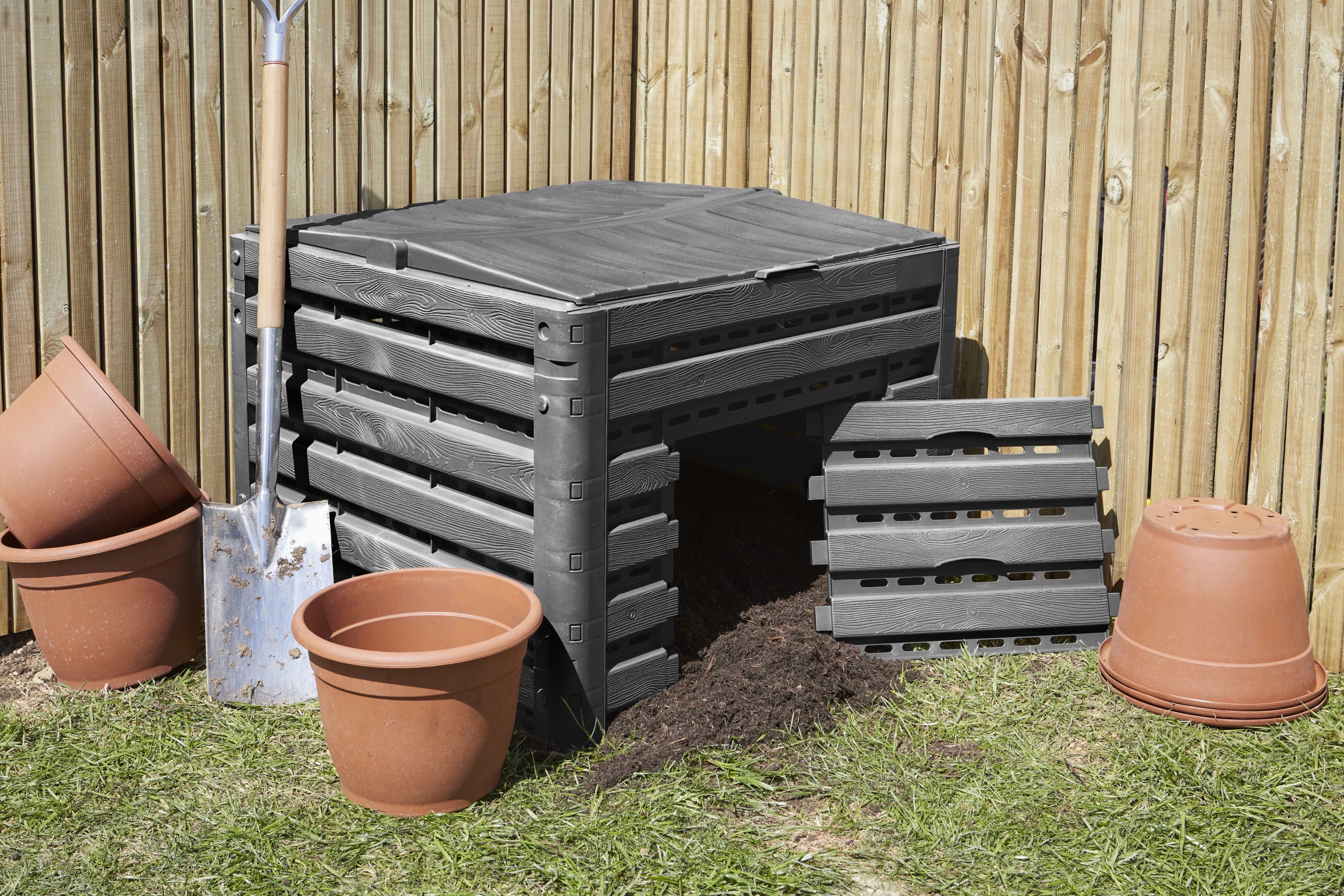 Verve Plastic Wood effect Composter 400L