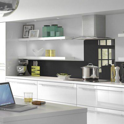 Vistelle Black Glass effect Acrylic Splashback, (H)760mm (W)700mm (T)4mm