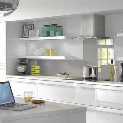 Vistelle Grey Glass effect Acrylic Splashback, (H)760mm (W)700mm (T)4mm