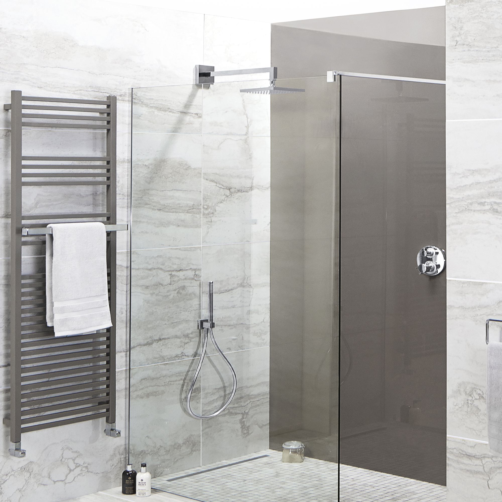 Vistelle High gloss Grey Acrylic Panel (H)2440mm (W)1220mm | DIY at B&Q