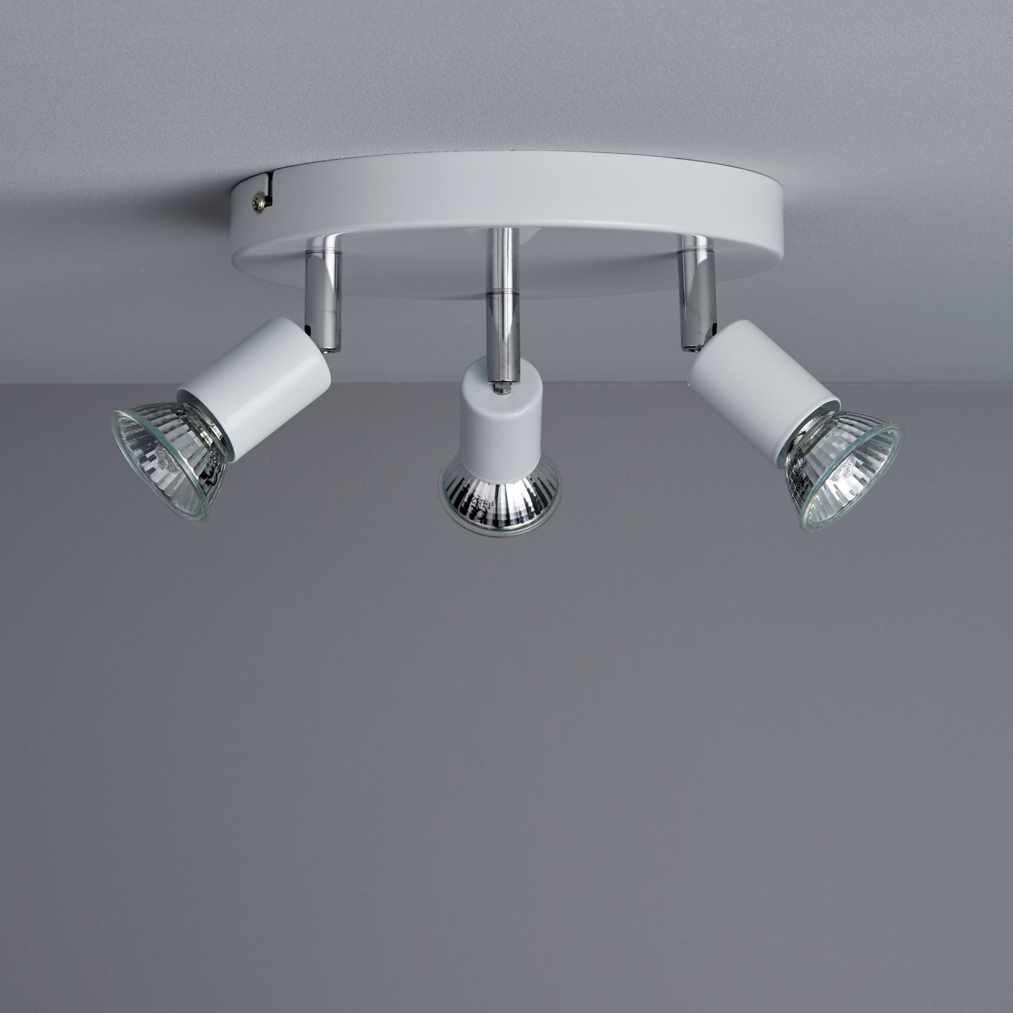 White 3 Light Spotlight