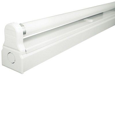White Fluorescent Twin batten (L)0.62m